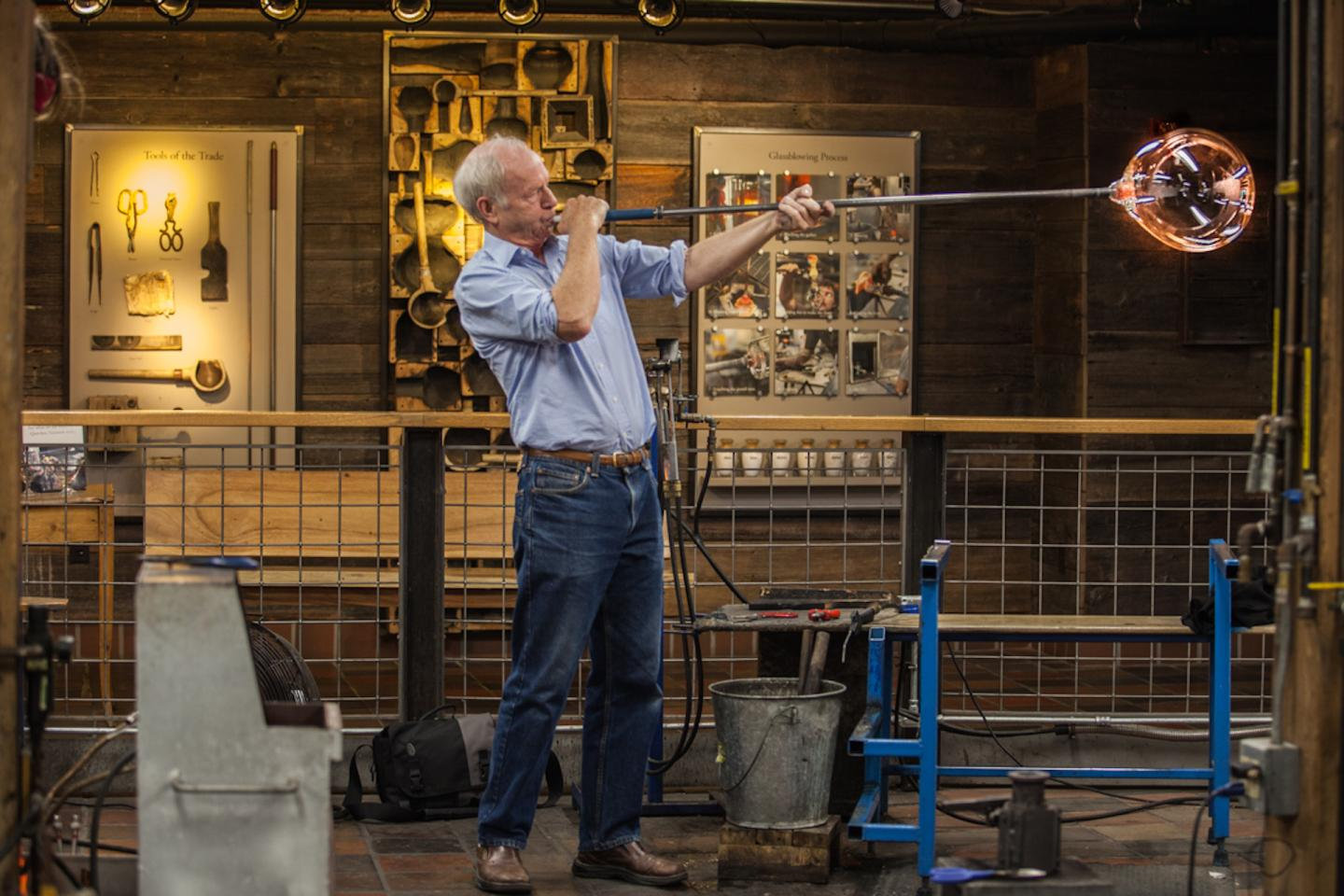 Simon Pearce Glassblowing & King Arthur Fall Foliage Trip