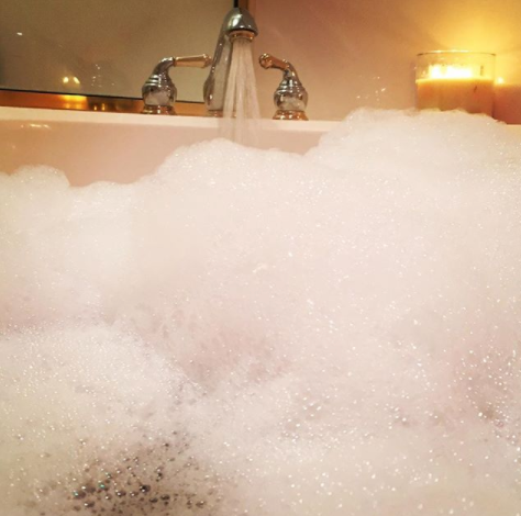 How To Curate The Perfect Bubble Bath