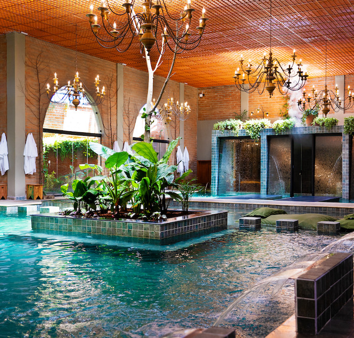 Área de Lazer | Piscina Aquecida e SPA | Hotel Villa Lobos Extrema