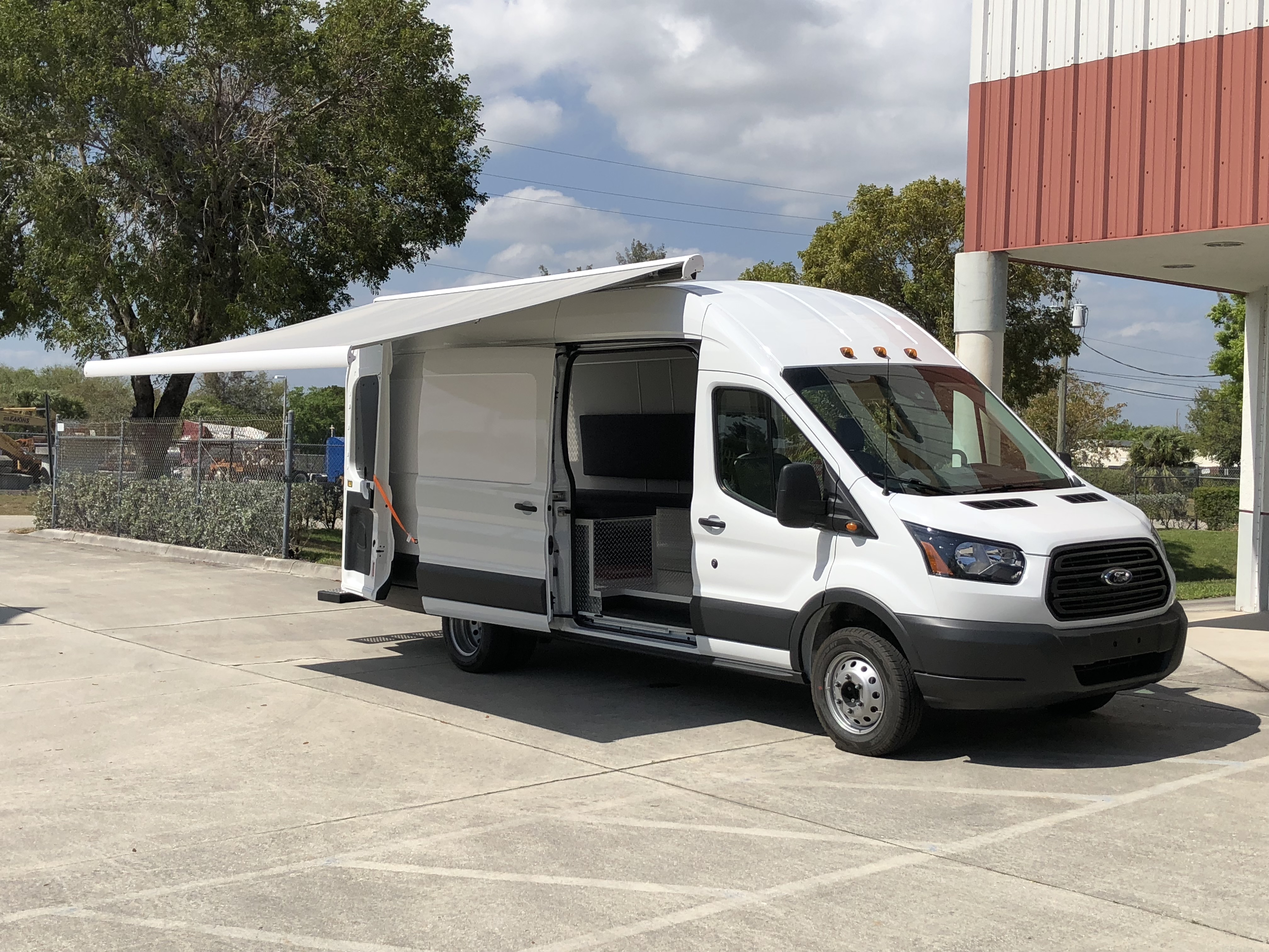 SWAT Van Conversion - Hollywood PD | EVI