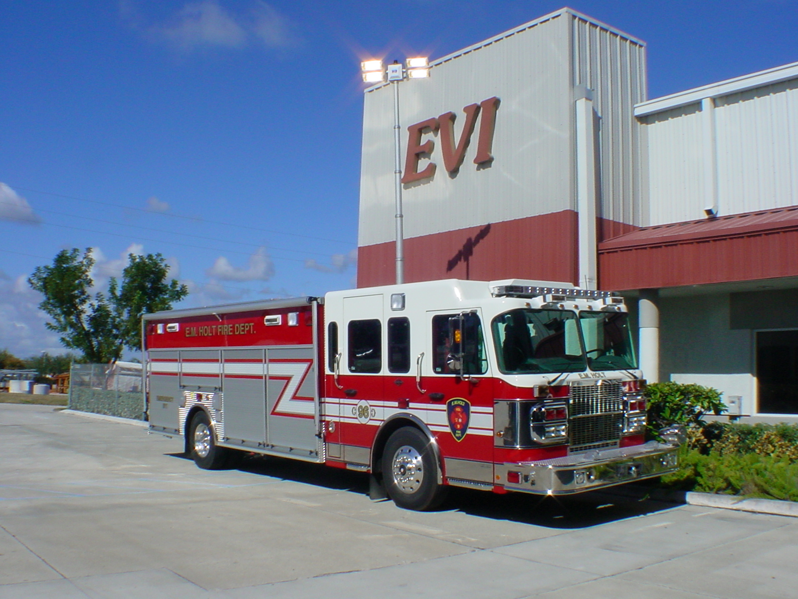 Heavy Rescue Apparatus - E.M. Holt Community Vol. Fire Dept. | EVI