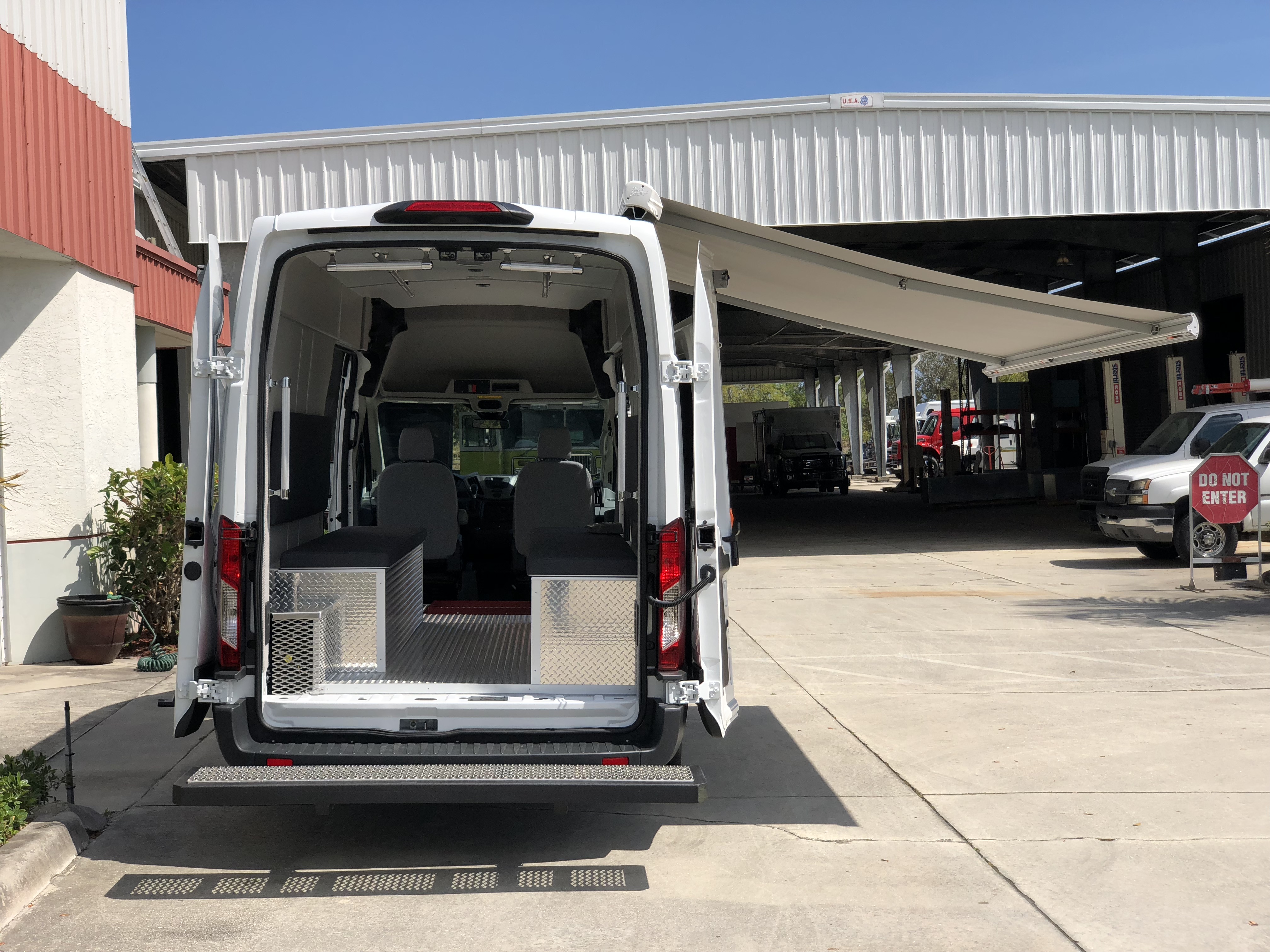 SWAT Van Conversion - Hollywood PD | EVI