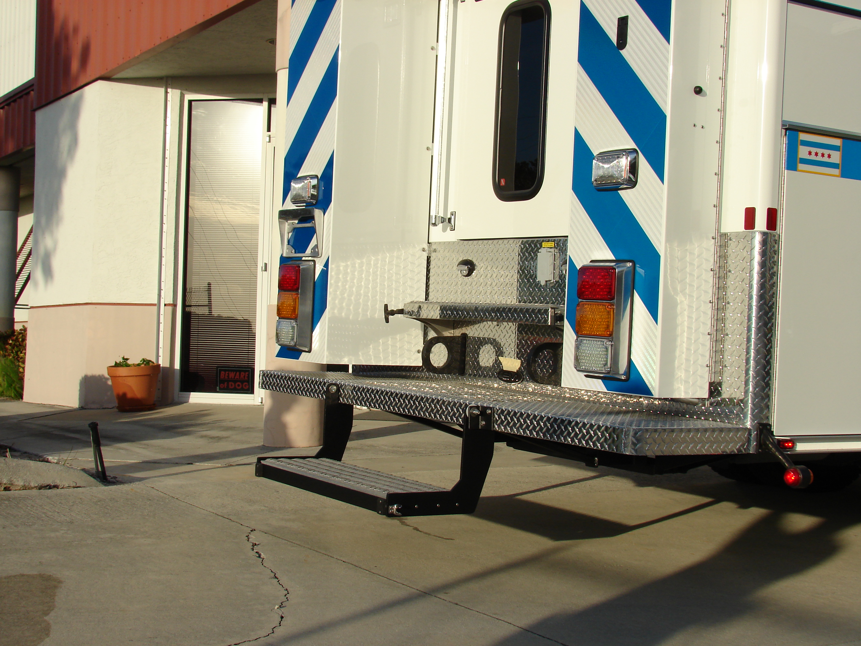 Mobile Comand Post - Chicago Police Dept. | EVI