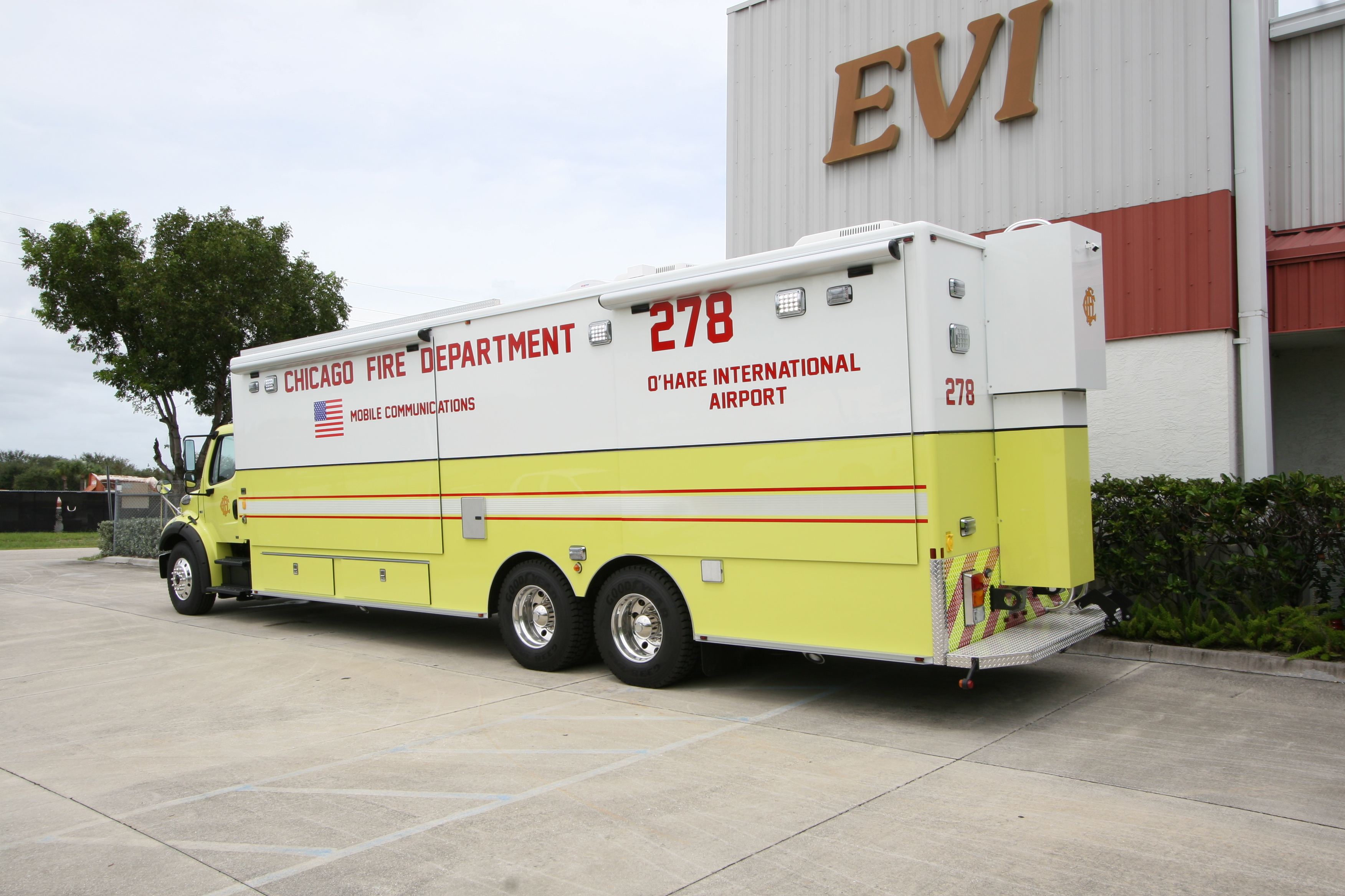 Fire Rescue Mobile Comand Post - Chicago Fire Dept. | EVI