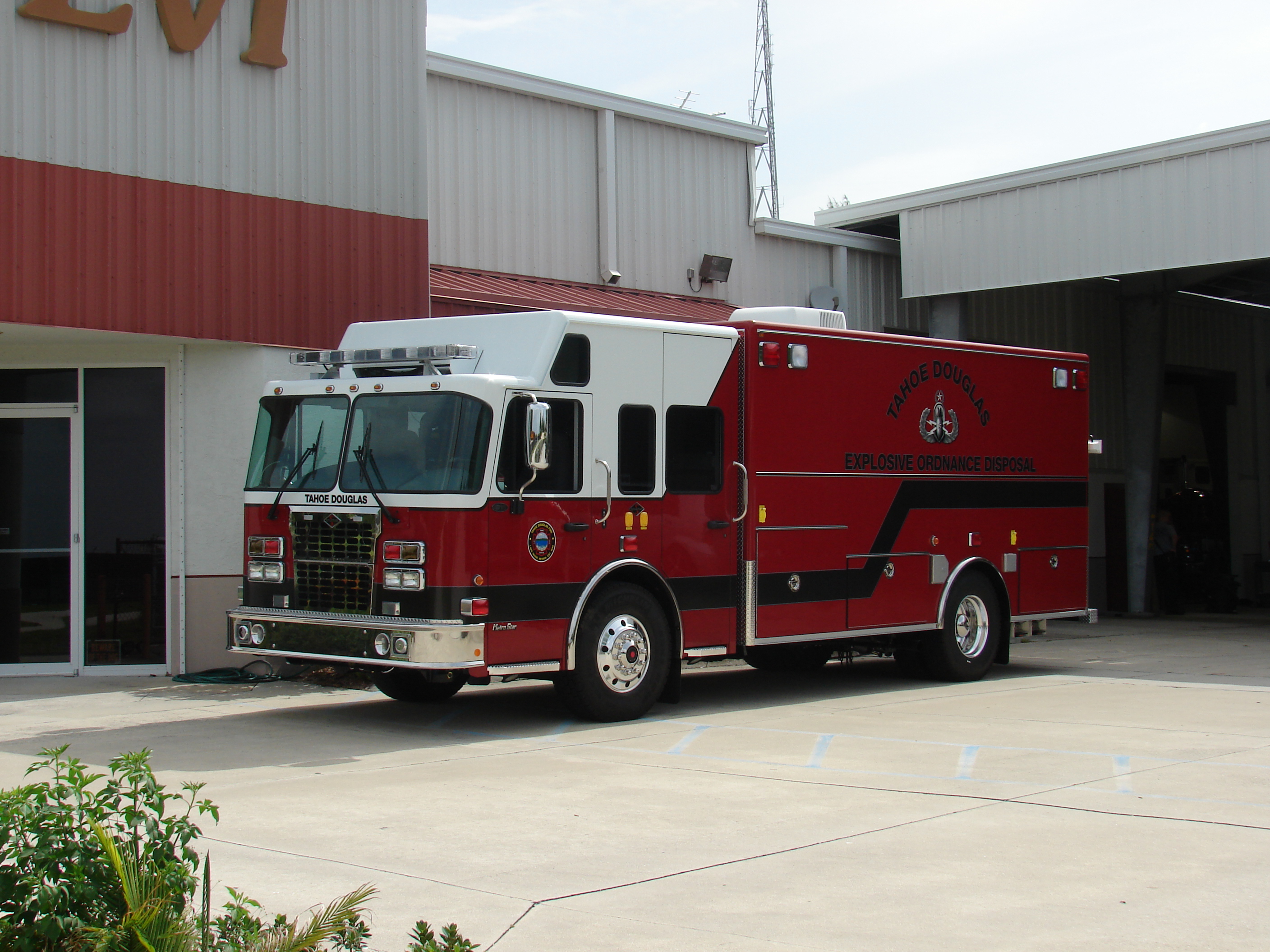 EOD Vehicles - Bomb Squad Trucks -Fire Rescue | EVI