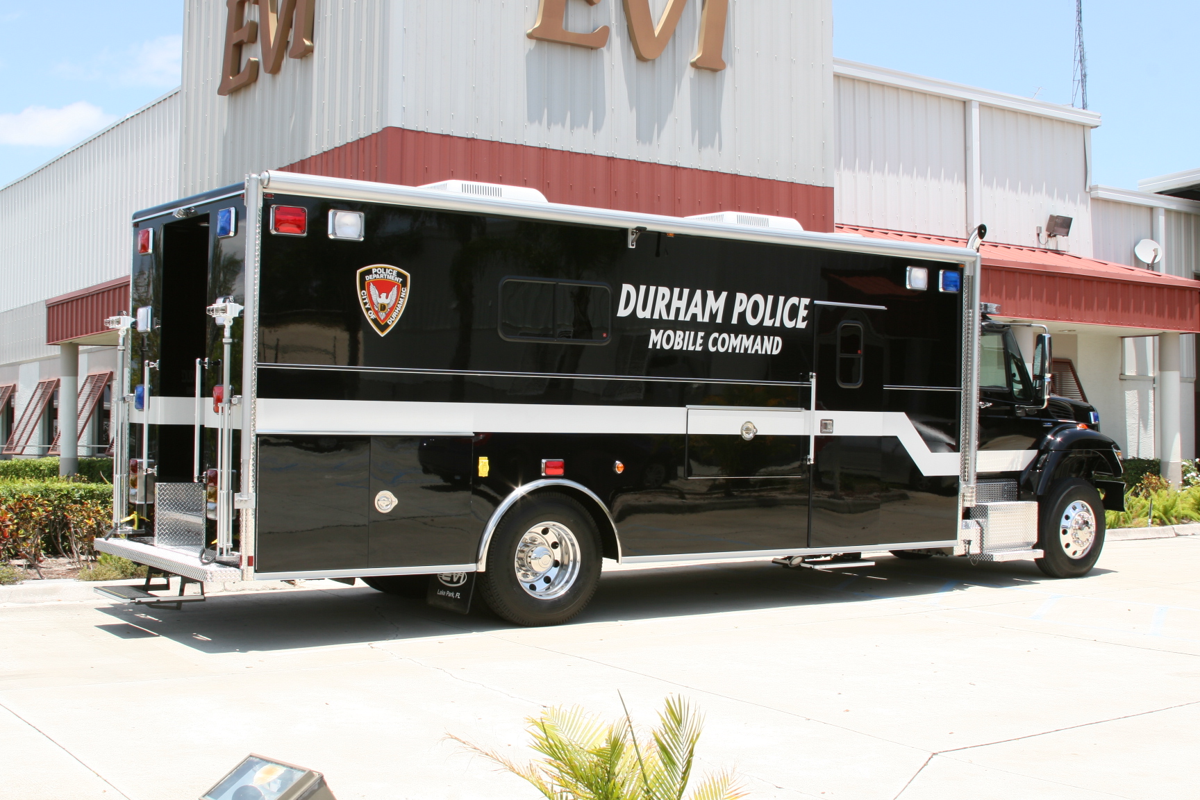 Mobile Command Vehicle - City of Durham Police Deprt.| EVI