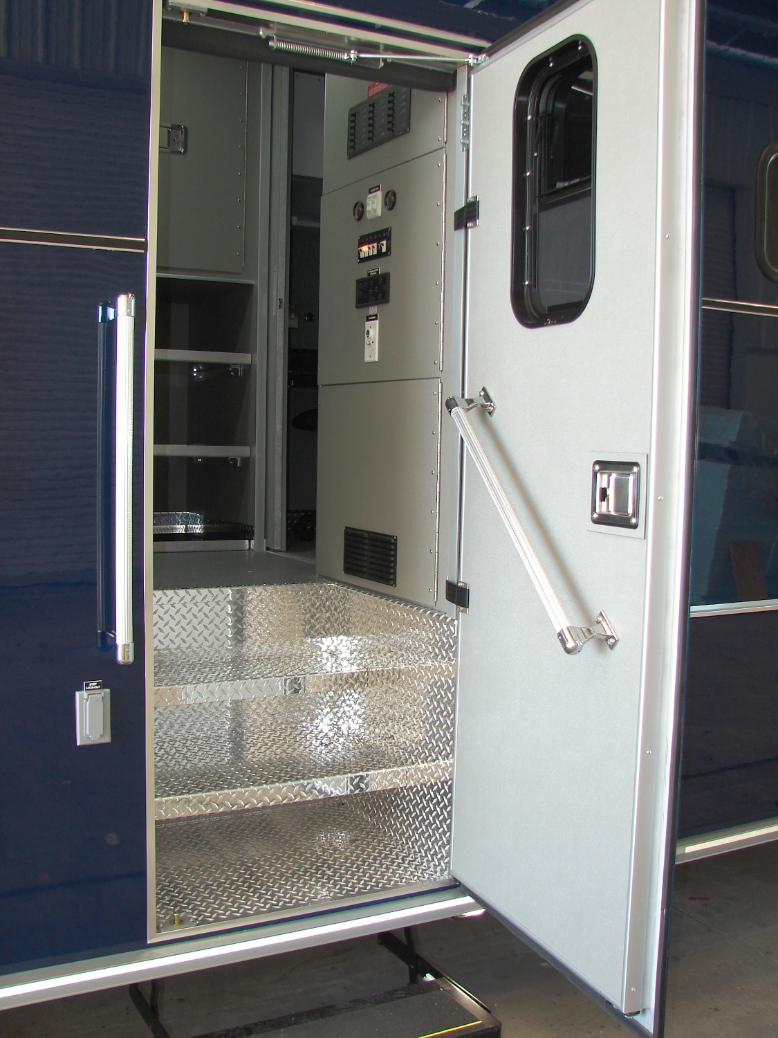 Command SWAT Vehicle - Puerto Rico Police Dept. | EVI