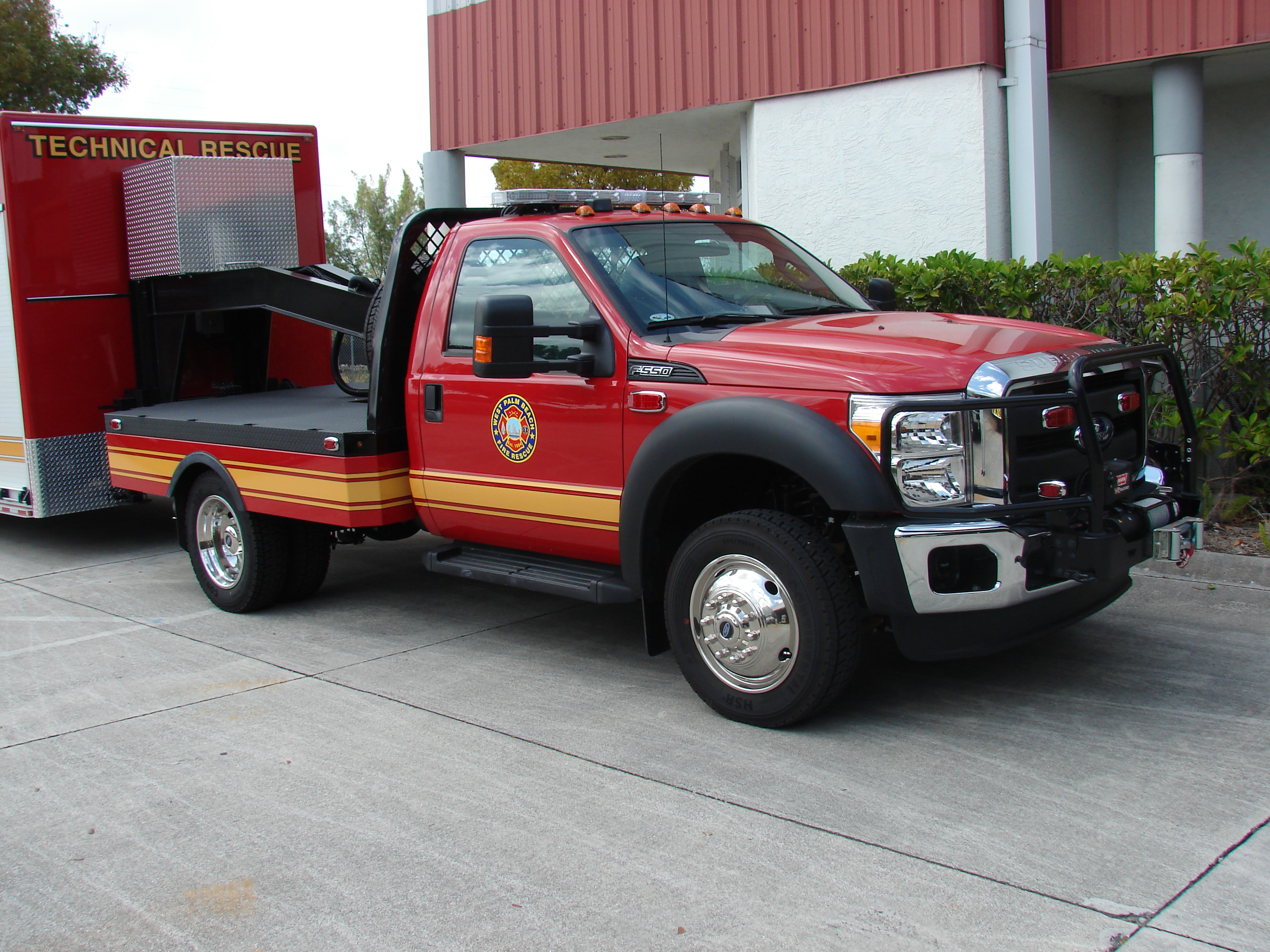 Specialty Vehicles - Fire Rescue | EVI