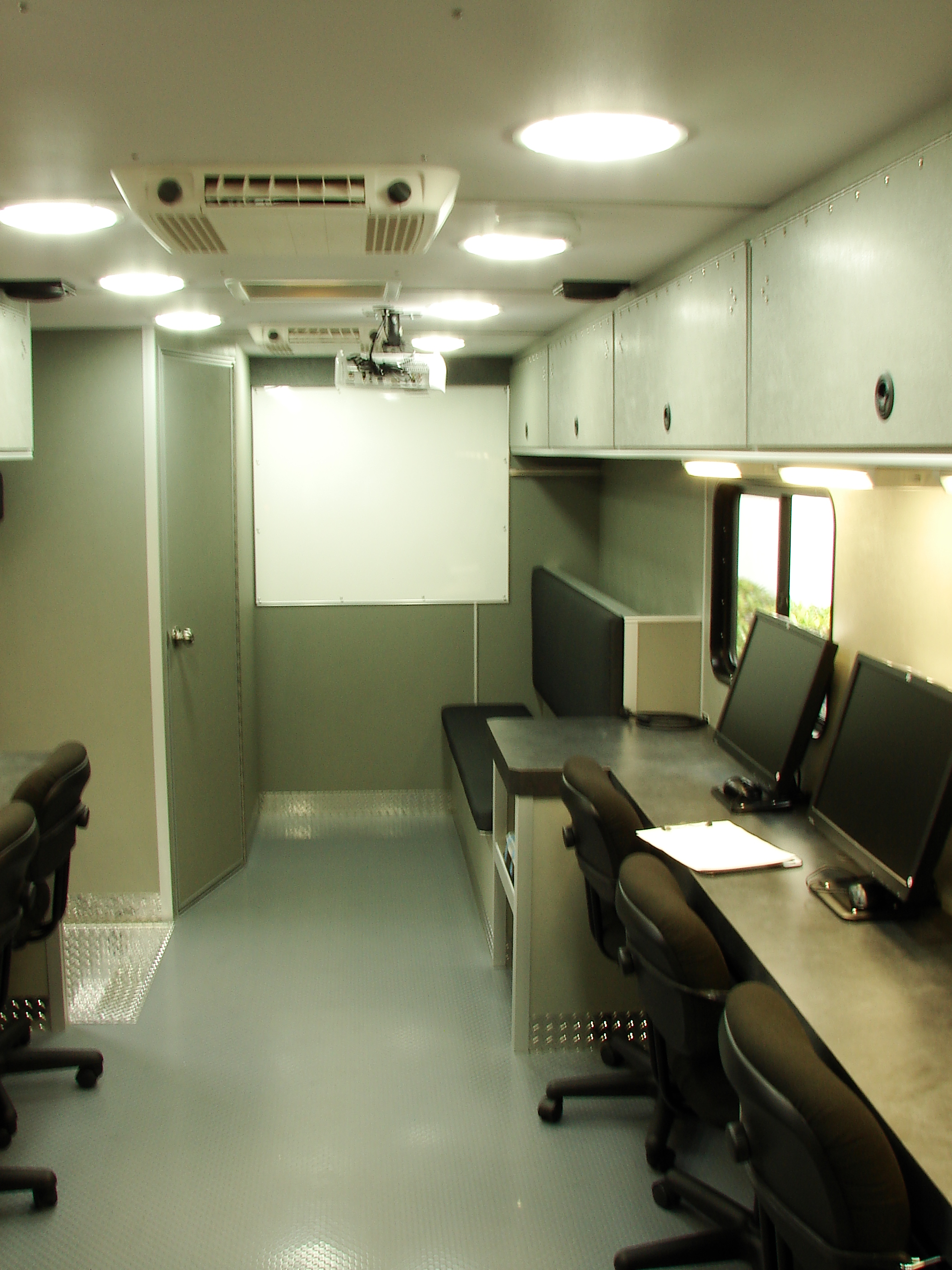 Mobile Command Step Van Unit - Interamerican University of PR | EVI