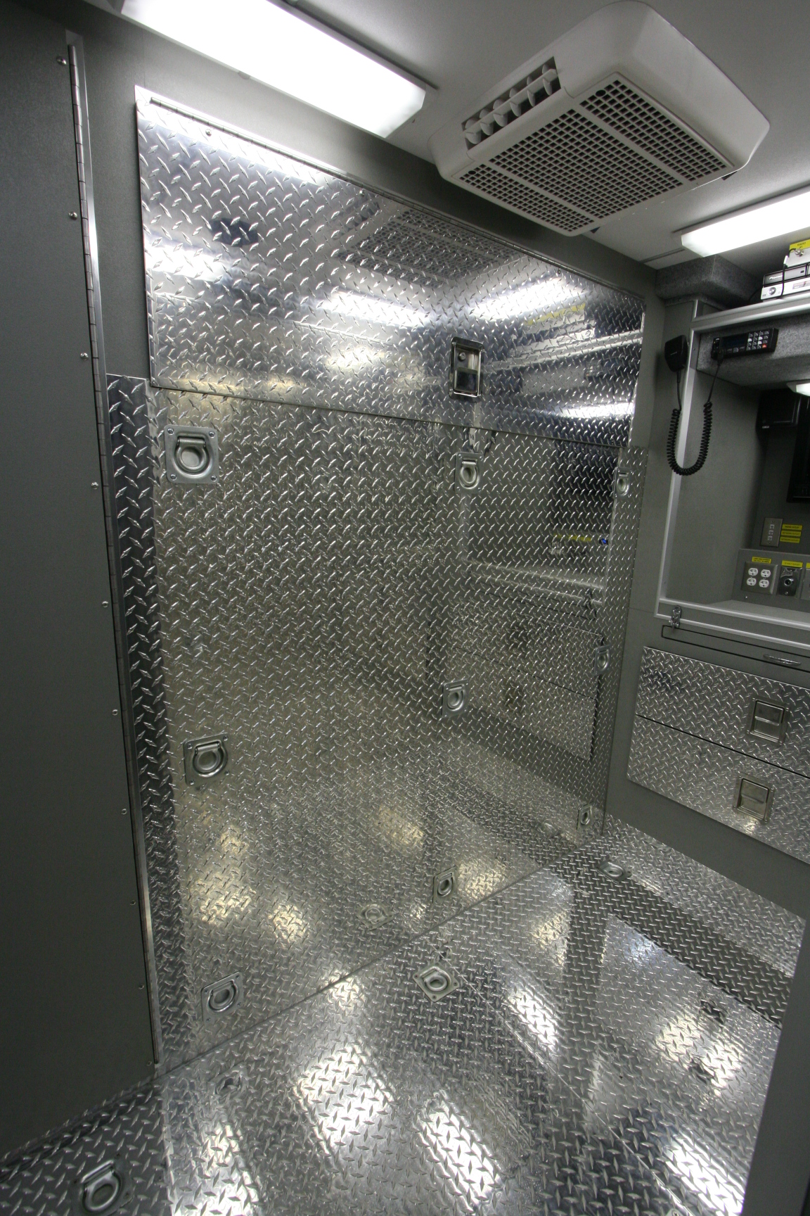 Tactical Command Vehicle - Honolulu Police Dept. | EVI