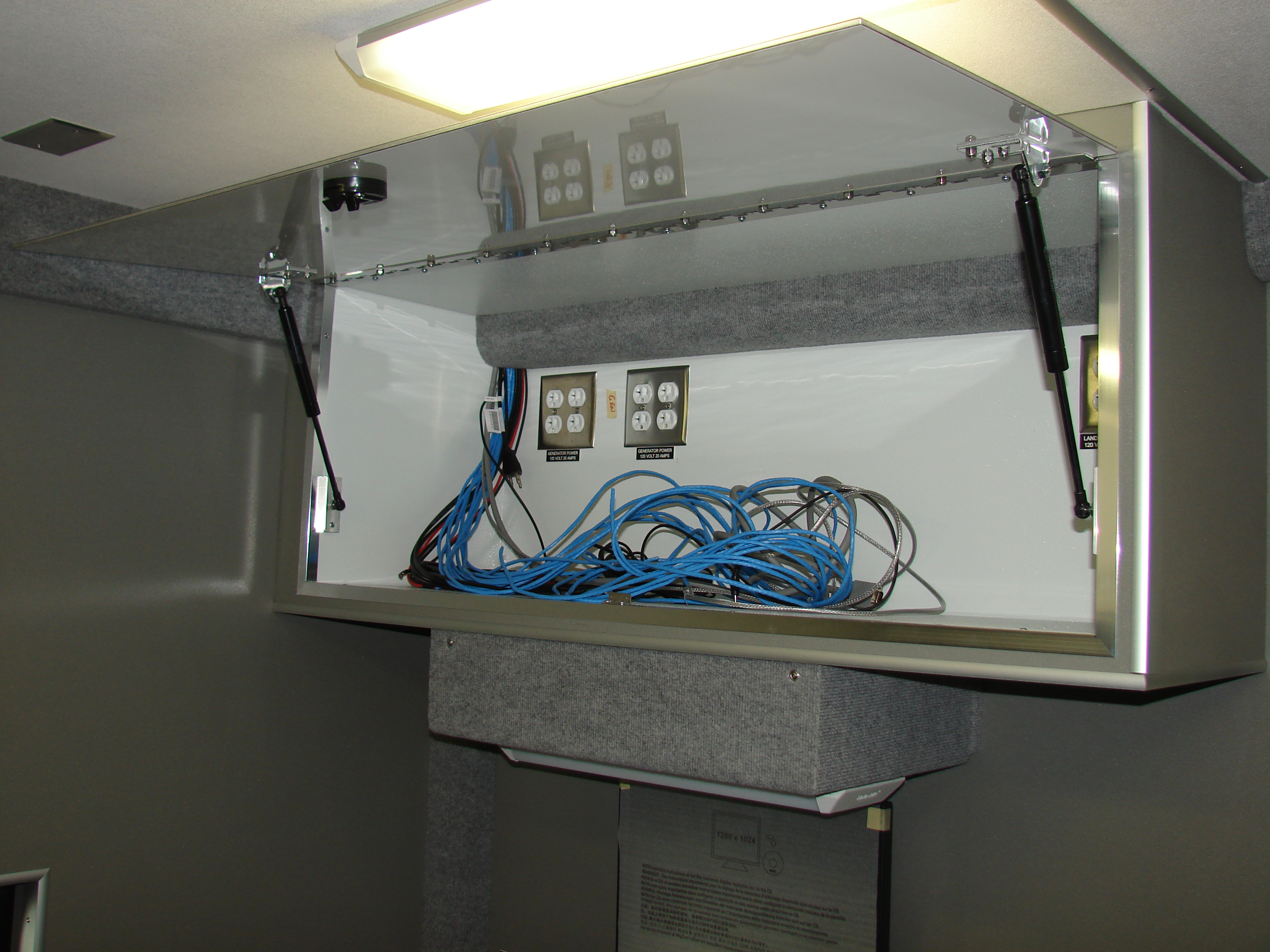 20 Foot Mobile Command Units - Gloucester County Emergency Mgmt | EVI