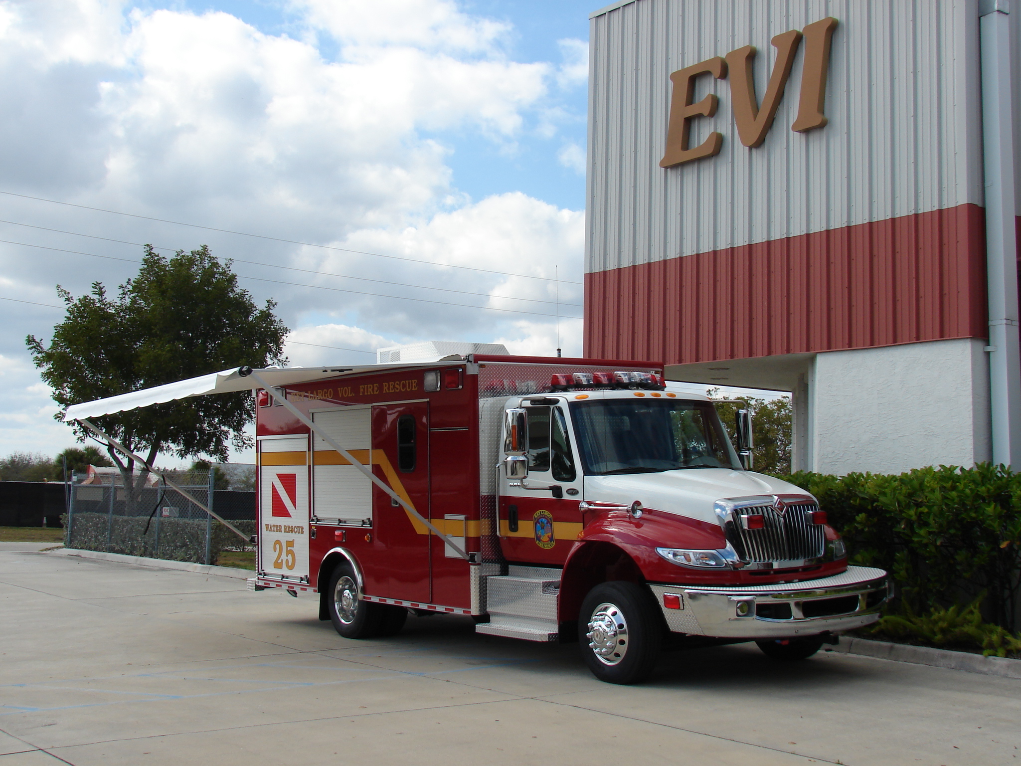 Dive Response - Emergency Service Vehicles - Fire Rescue | EVI