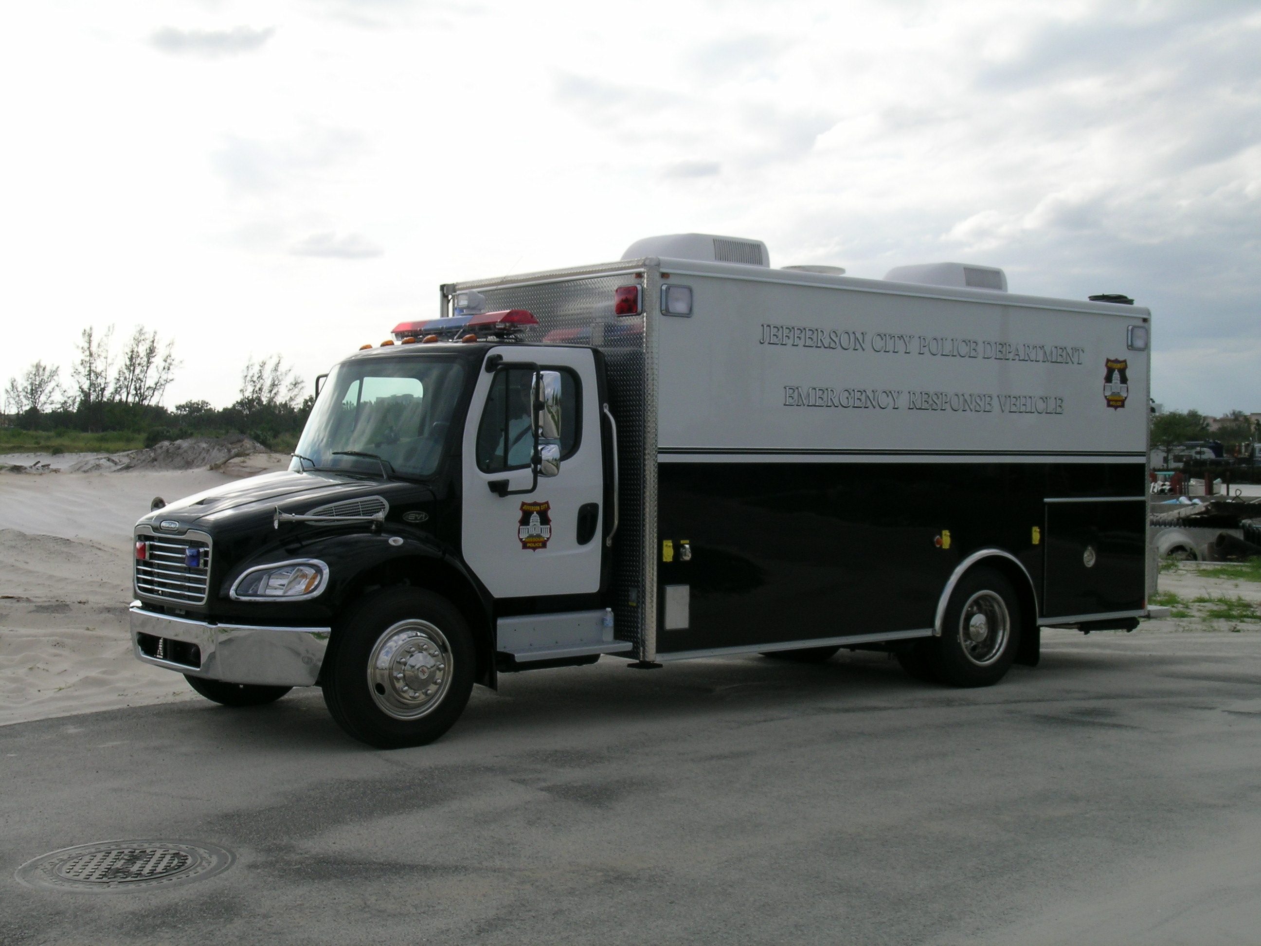 Emergency Response Mobile Command - Jefferson City PD | EVI
