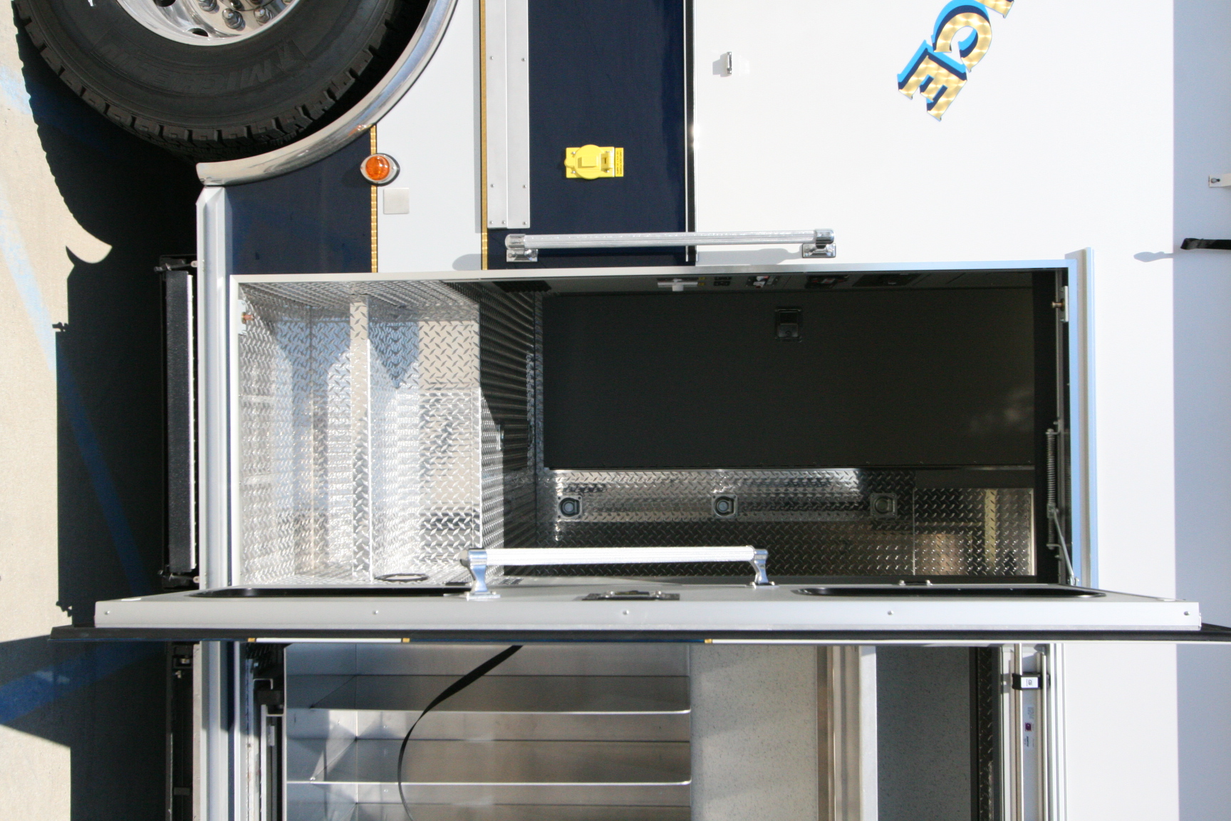 Tactical Command Vehicle - Honolulu Police Dept. | EVI