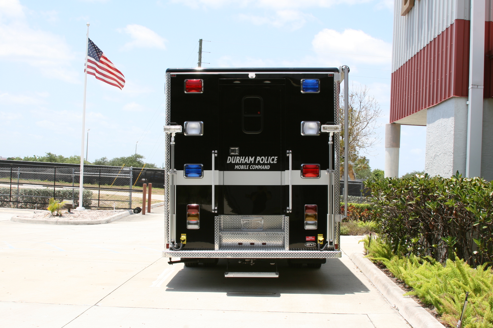 Mobile Command Vehicle - City of Durham Police Deprt.| EVI