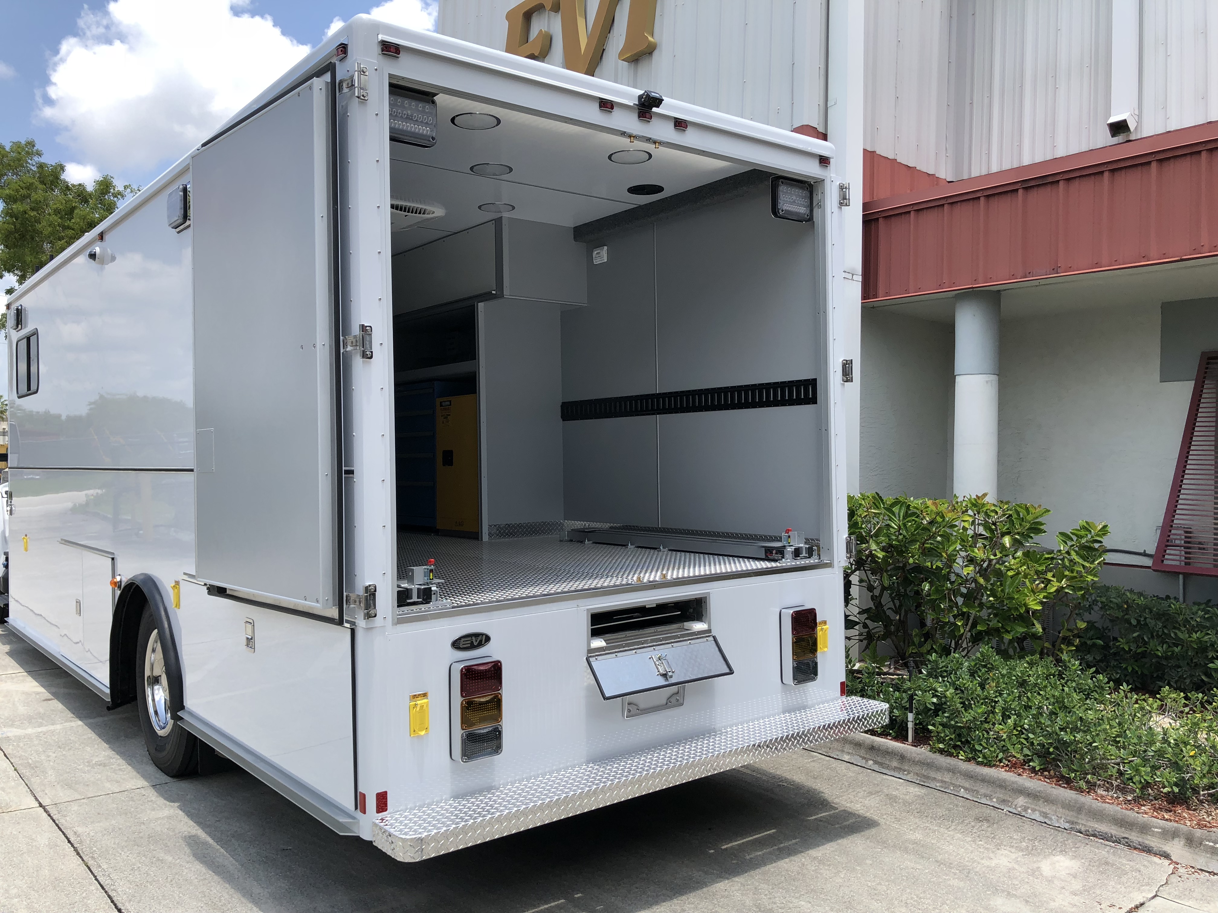 UAV Support Vehicle - PBSO | EVI