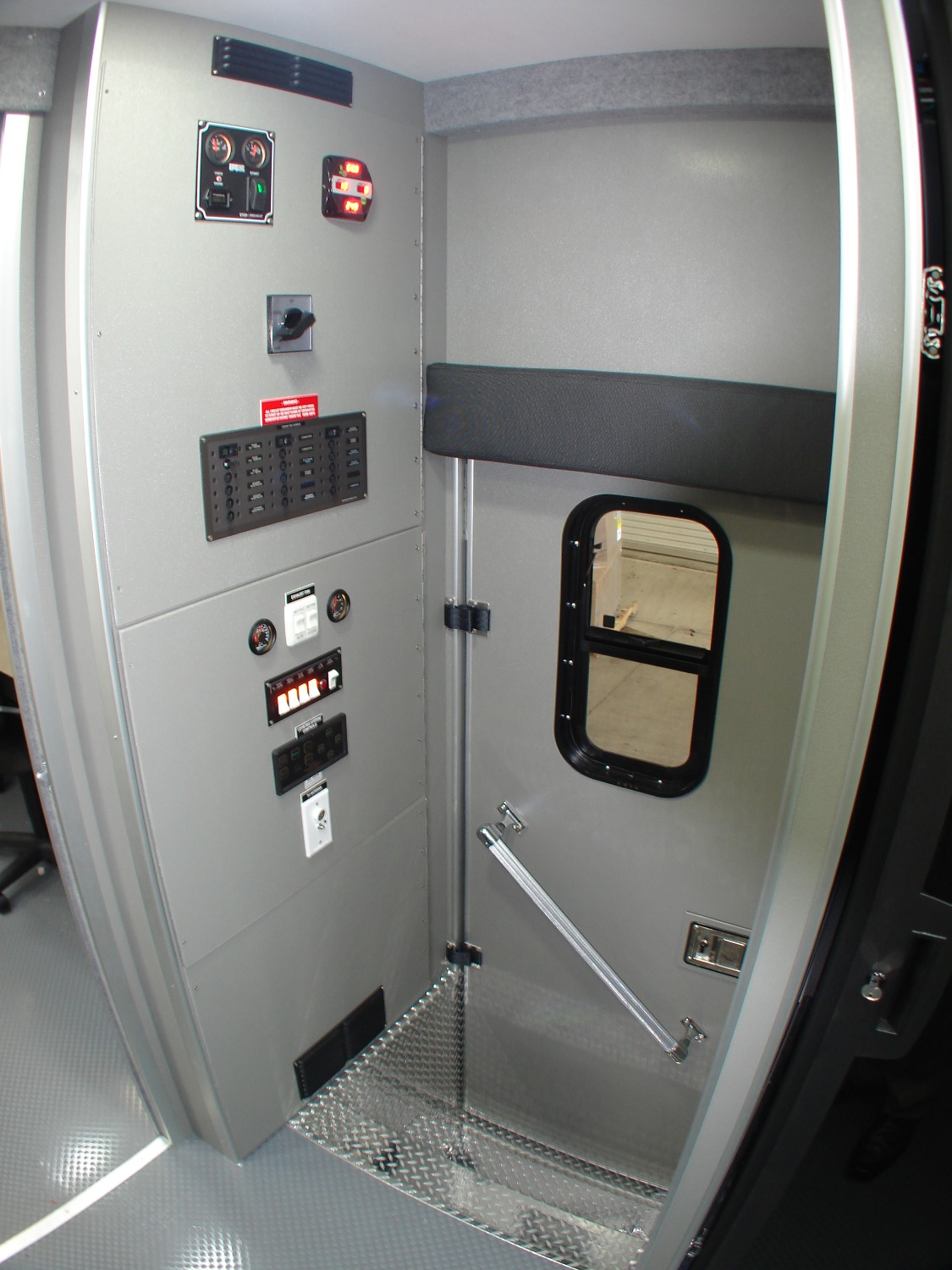 Command SWAT Vehicle - Puerto Rico Police Dept. | EVI