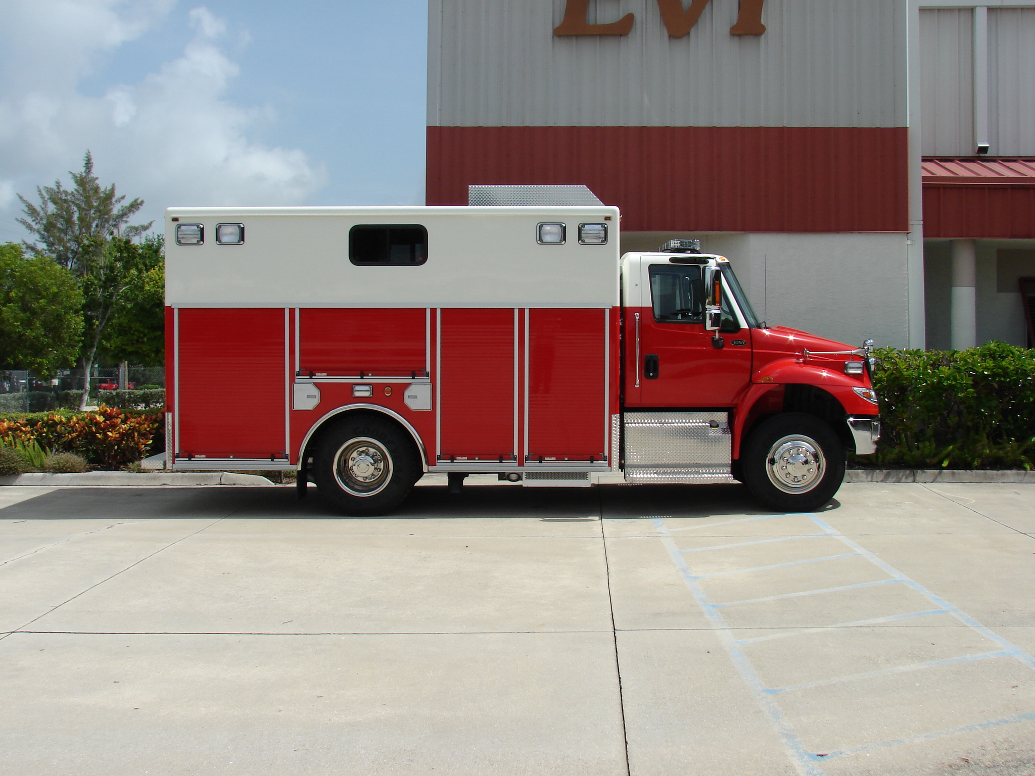 Walk-In Medium Rescue - Edge Hill Fire Comp. | EVI