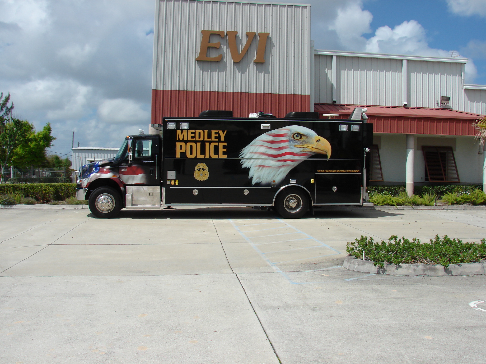 Law Enforcement Command Vehicle - Town of Medley | EVI