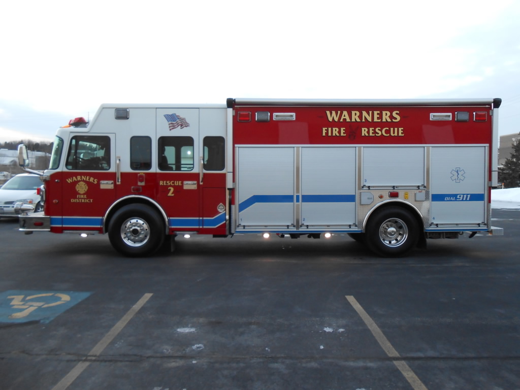 Medium Rescues Apparatus 17-Ft. - Warners Fire Department | EVI