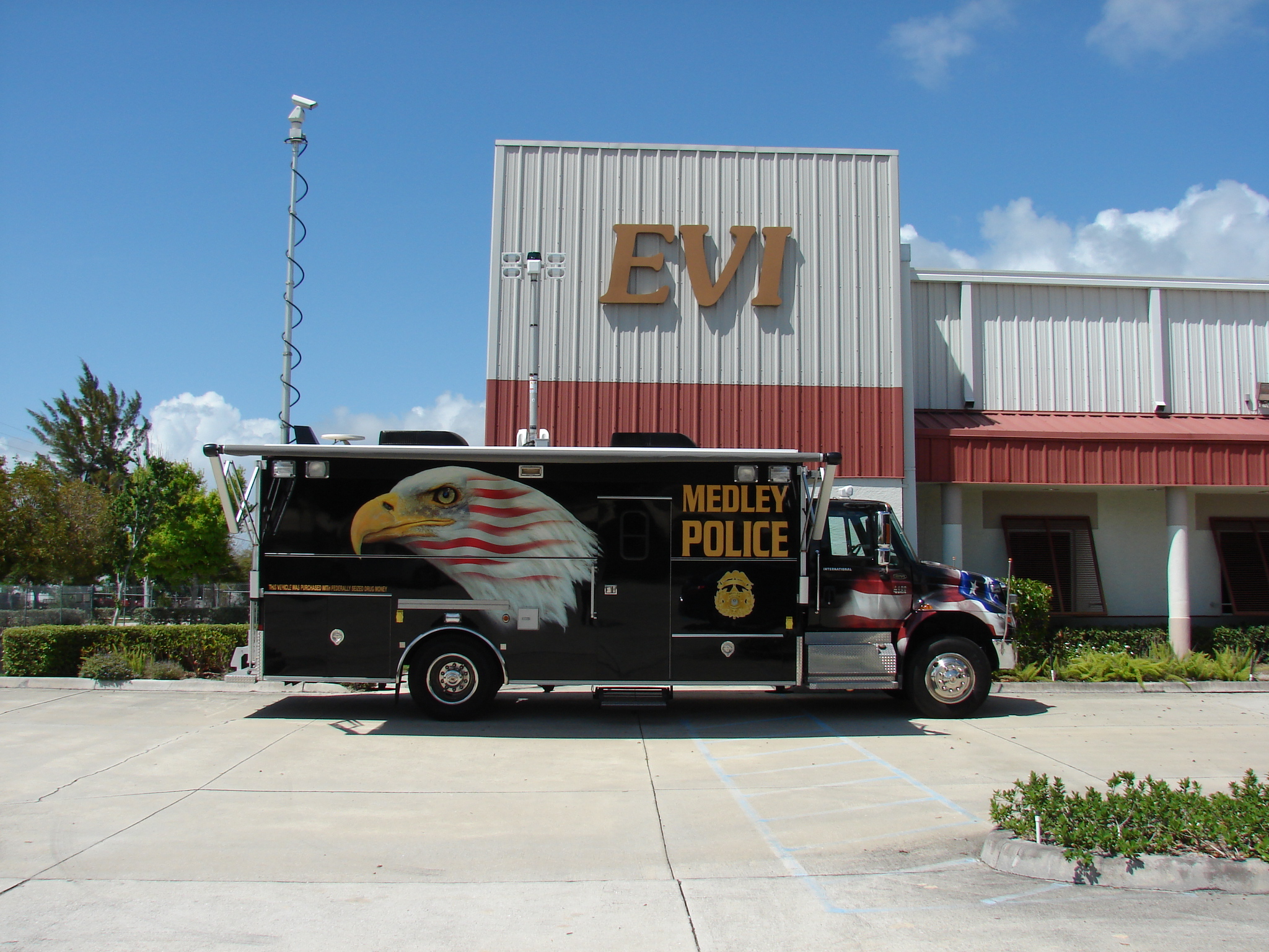 Law Enforcement Command Vehicle - Town of Medley | EVI