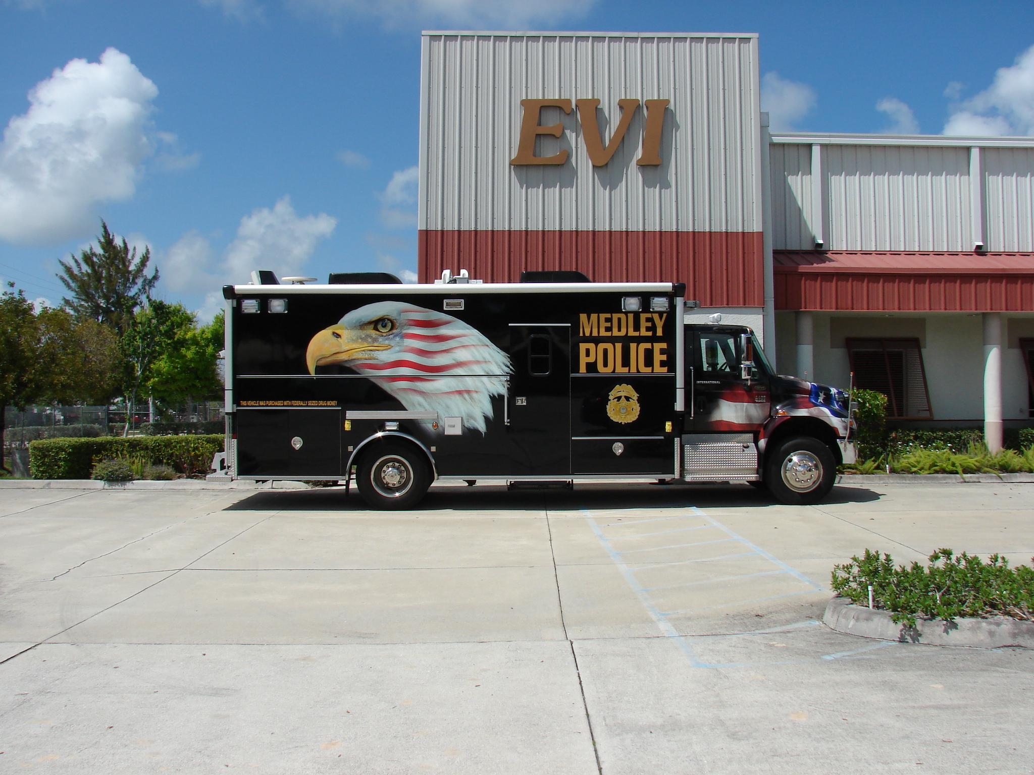 Law Enforcement Command Vehicle - Town of Medley | EVI