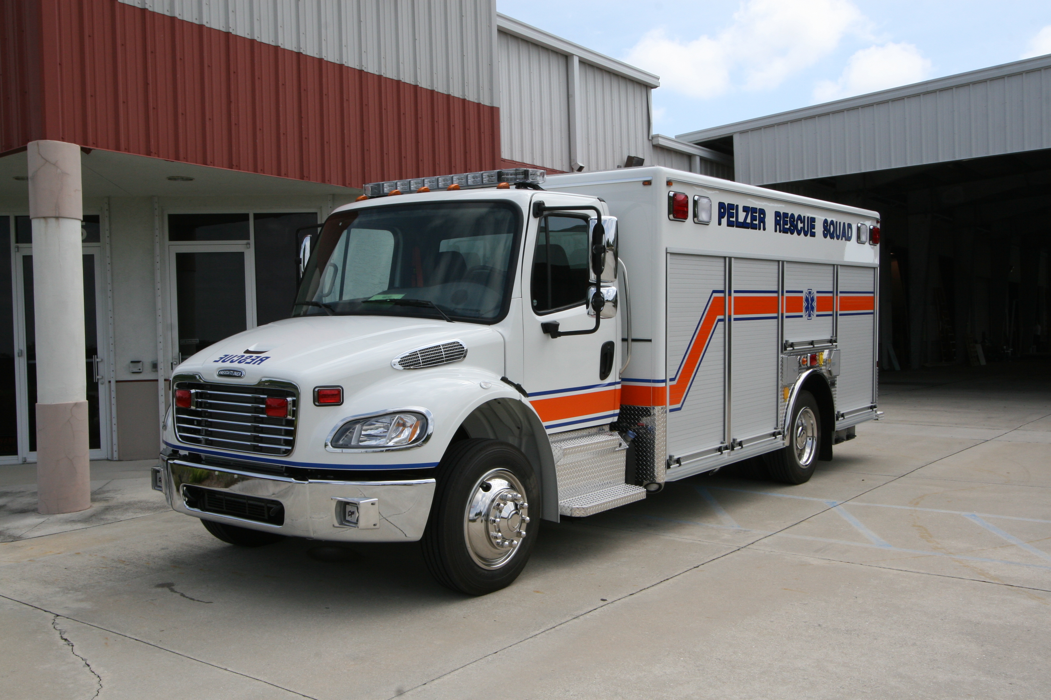 16 ft Medium Rescue - Pelzer Rescue Squad | EVI
