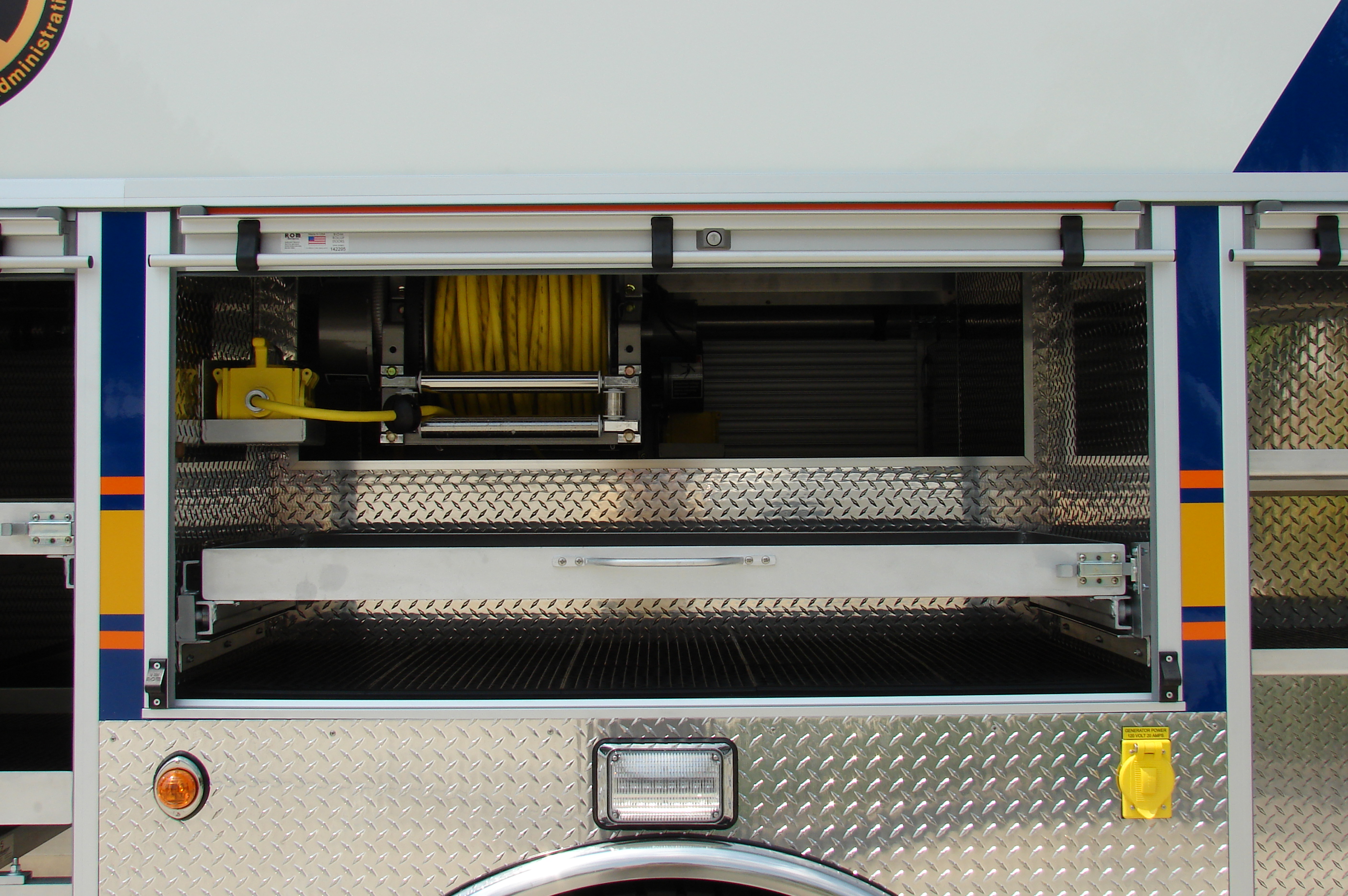 Lab Mobile Command Vehicle - DEA | EVI