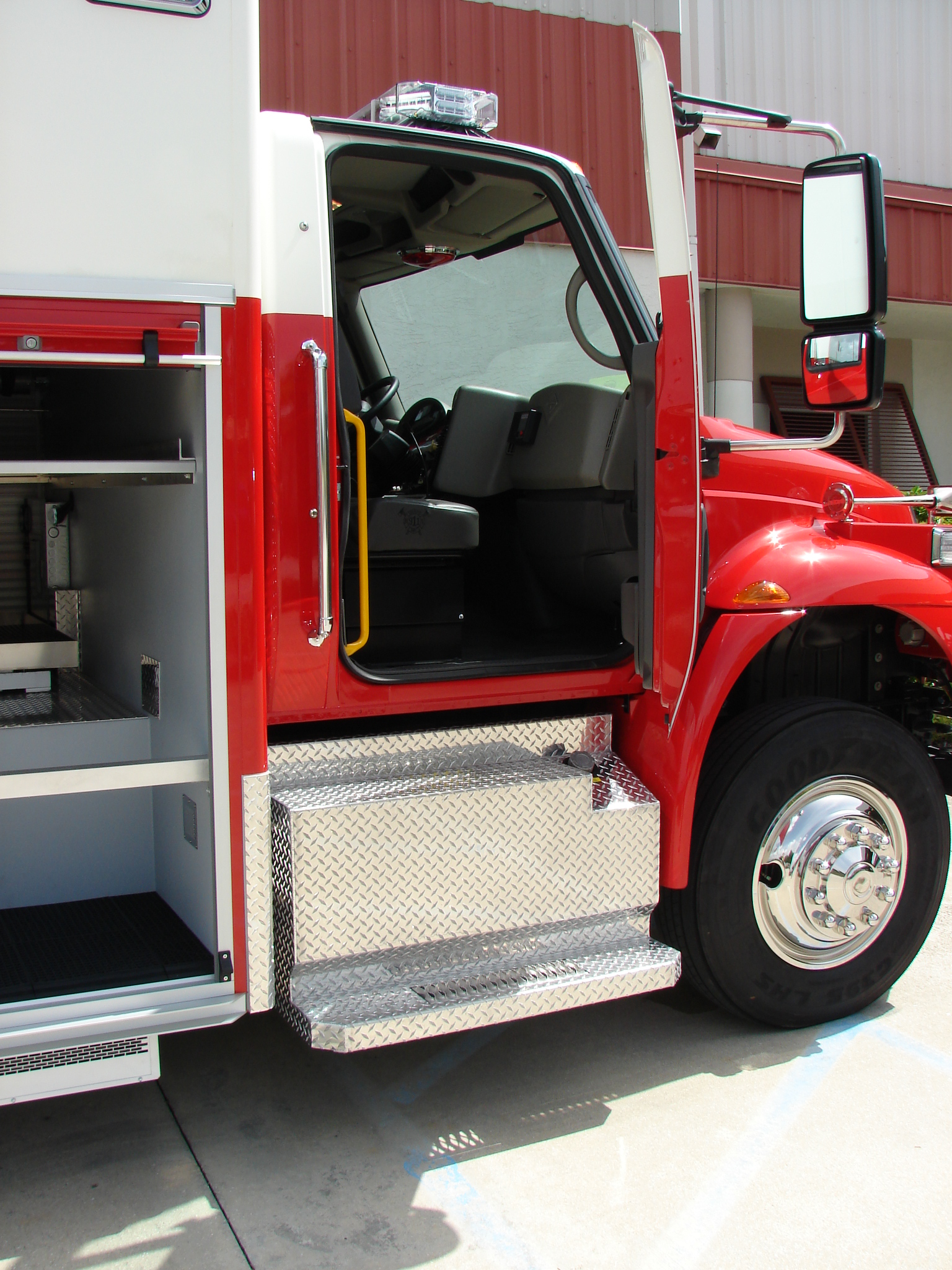 Walk-In Medium Rescue - Edge Hill Fire Comp. | EVI