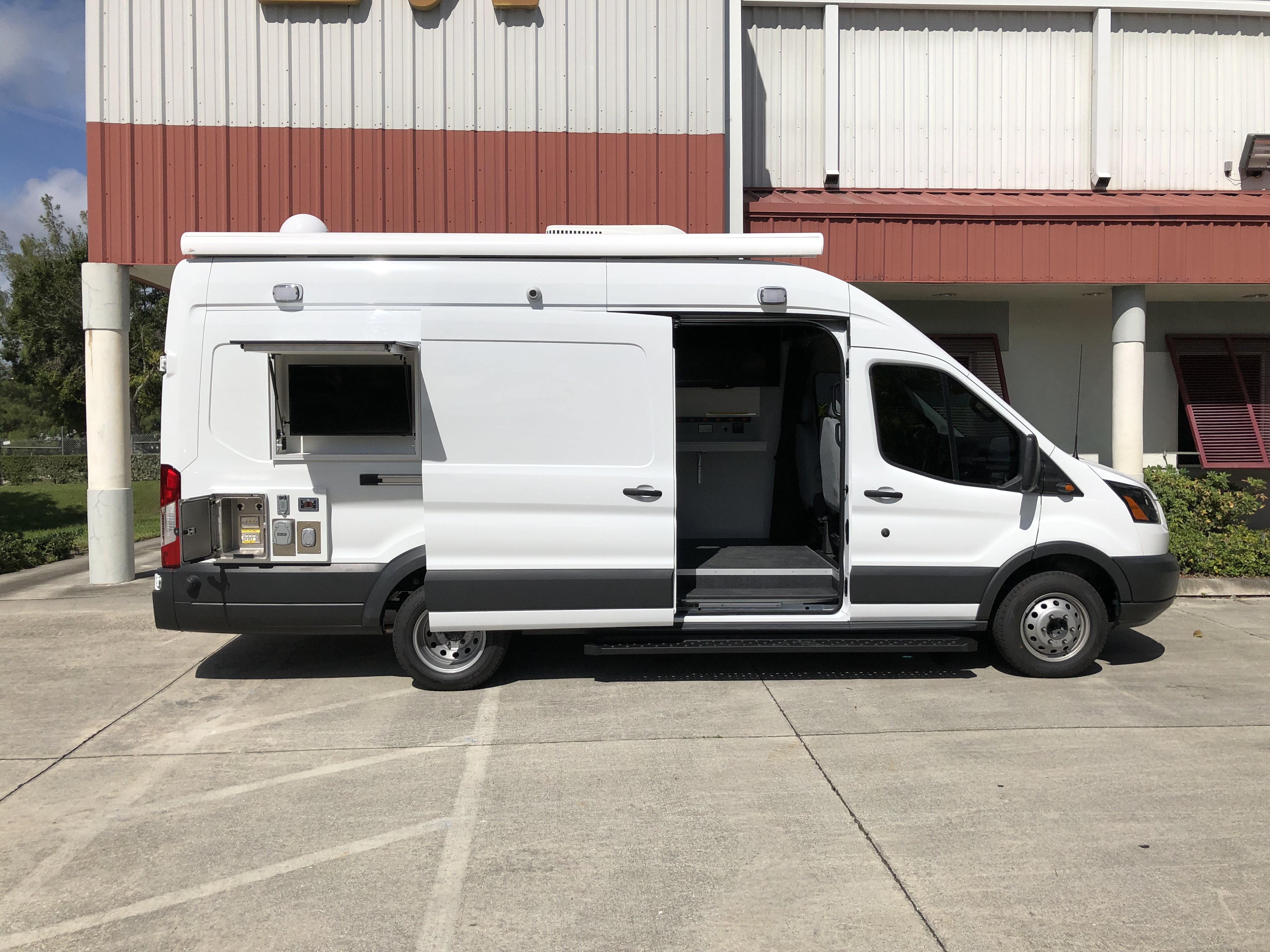 Camer Forensic Van - Miami-Dade PD | EVI