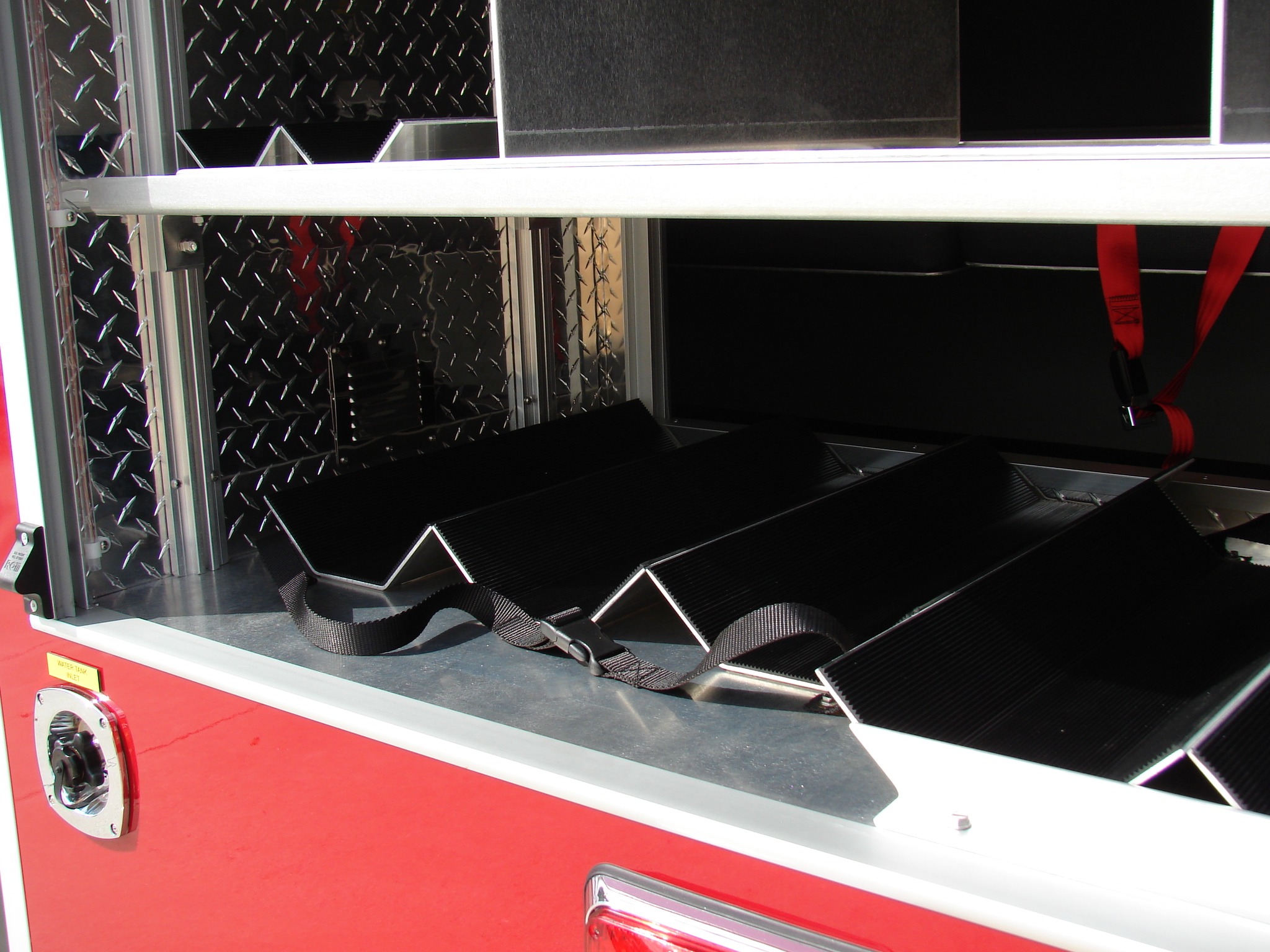 Dive Response - Emergency Service Vehicles - Fire Rescue | EVI