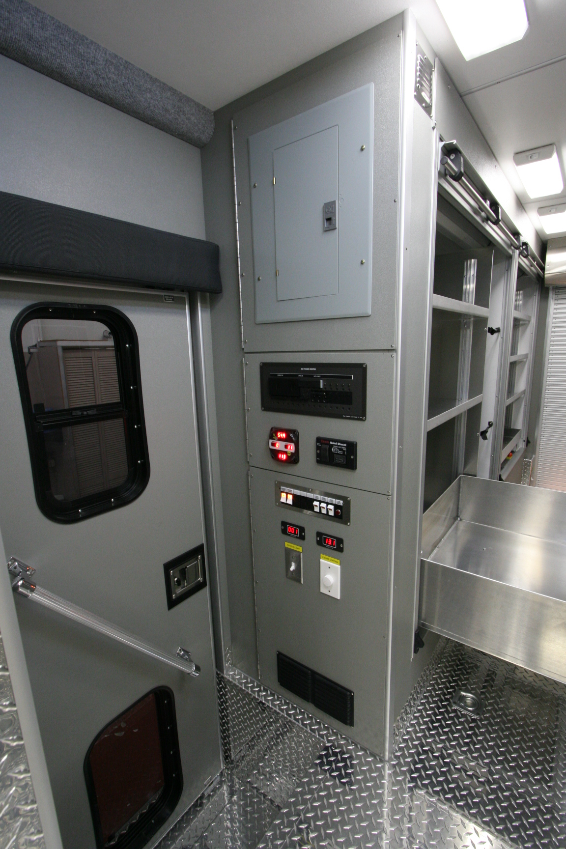 Tactical Command Vehicle - Honolulu Police Dept. | EVI