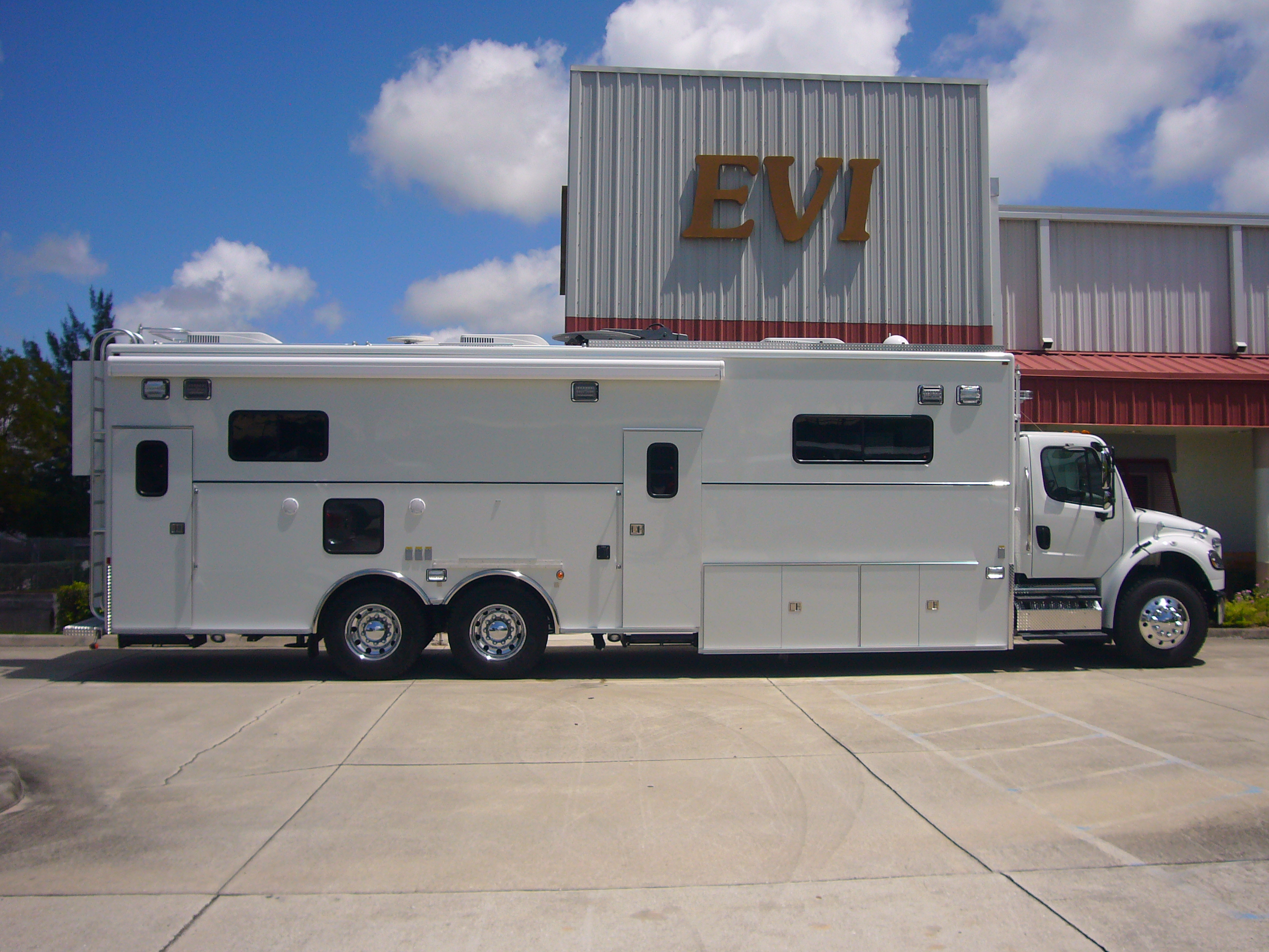 Mobile Communication / Command Vehicle - Seacoast Chief Fire | EVI