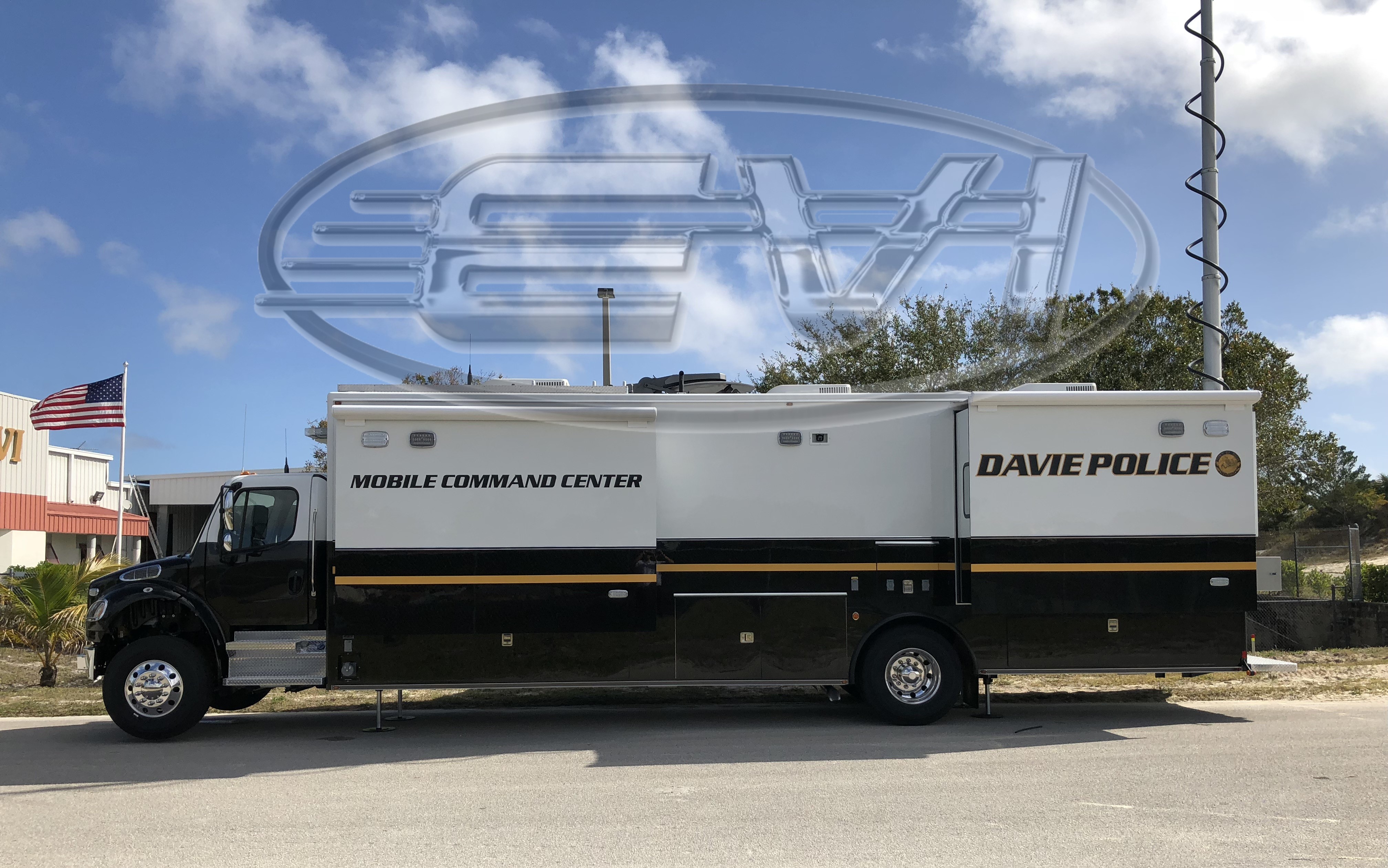 Mobile Command Center - Town of Dave - PD | EVI