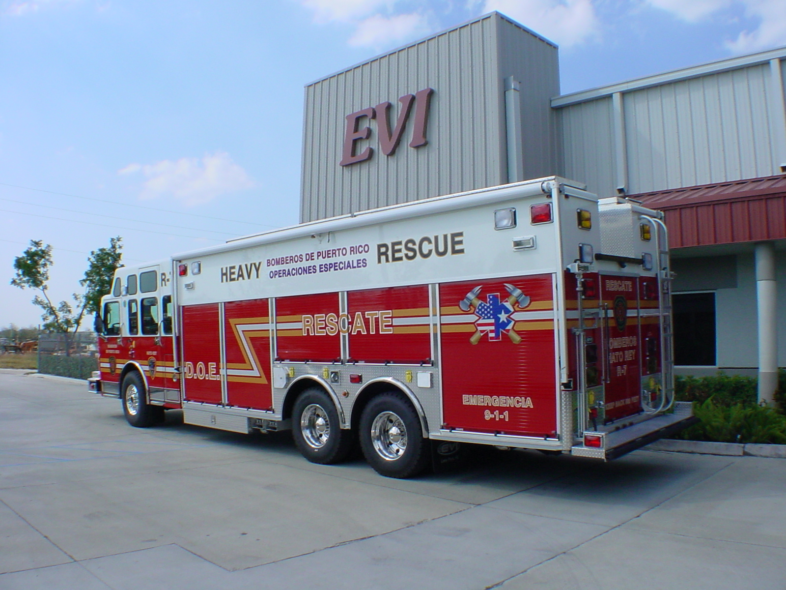 EVI Custom Heavy Rescues | Puerto Rico Fire Department