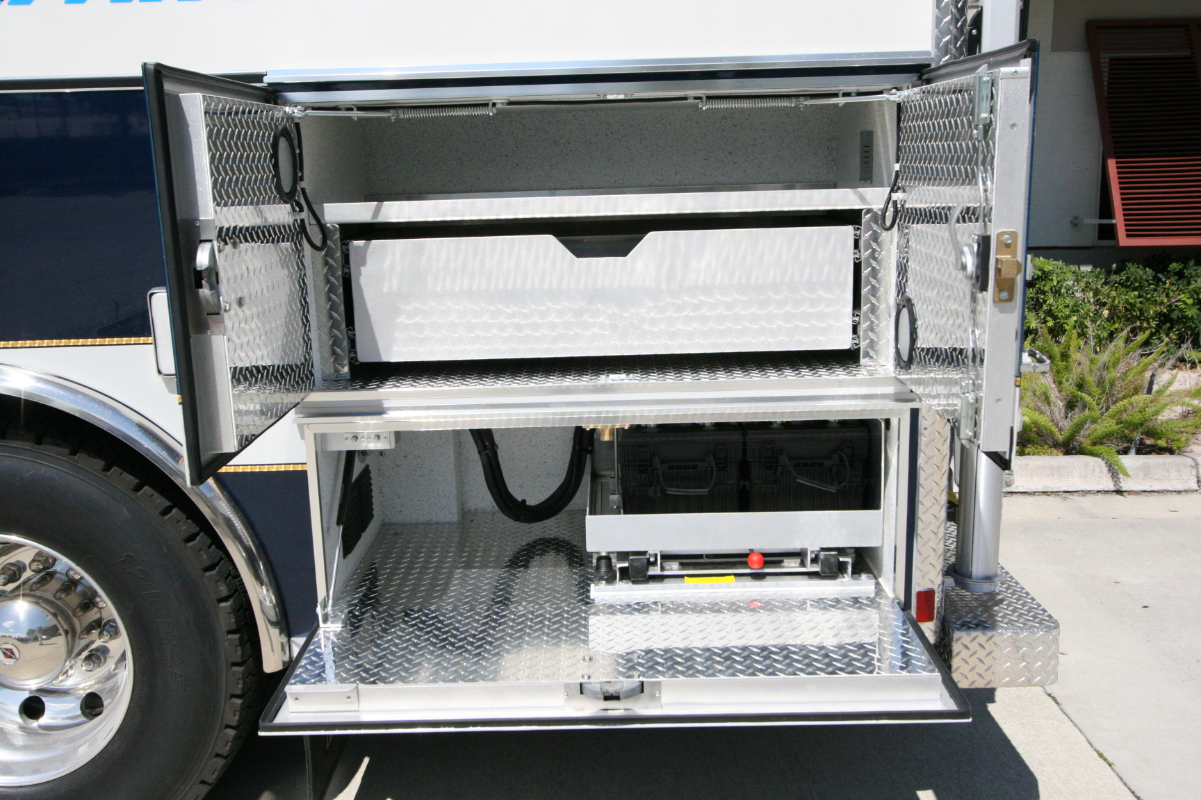 Tactical Command Vehicle - Honolulu Police Dept. | EVI