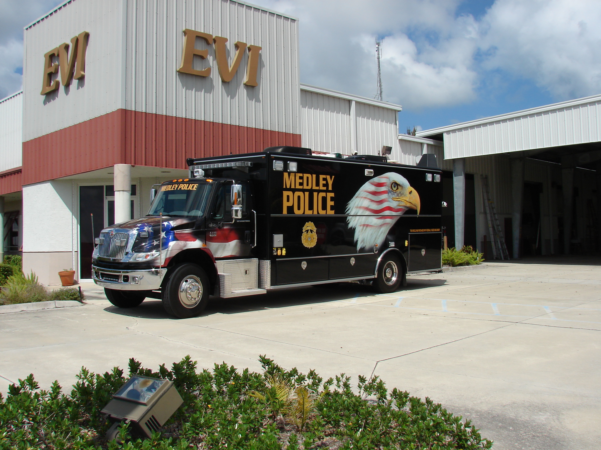 Law Enforcement Command Vehicle - Town of Medley | EVI