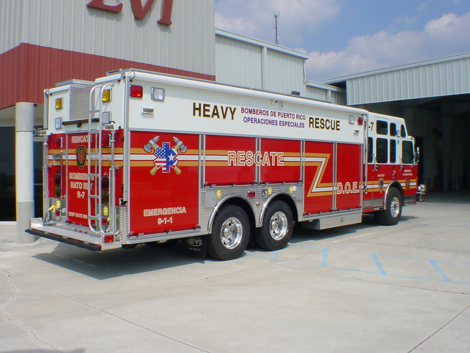 EVI Custom Heavy Rescues | Puerto Rico Fire Department