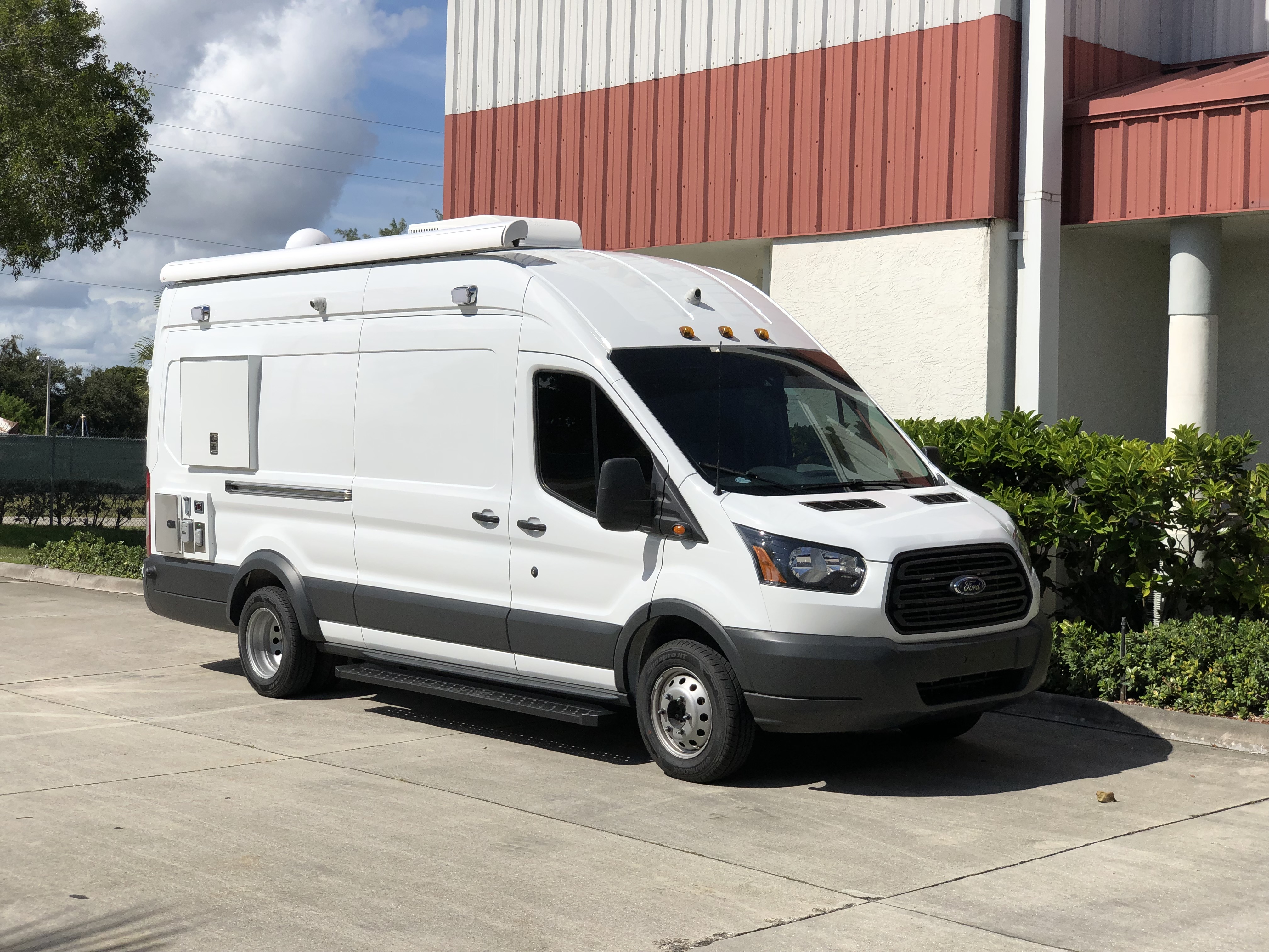 Camer Forensic Van - Miami-Dade PD | EVI