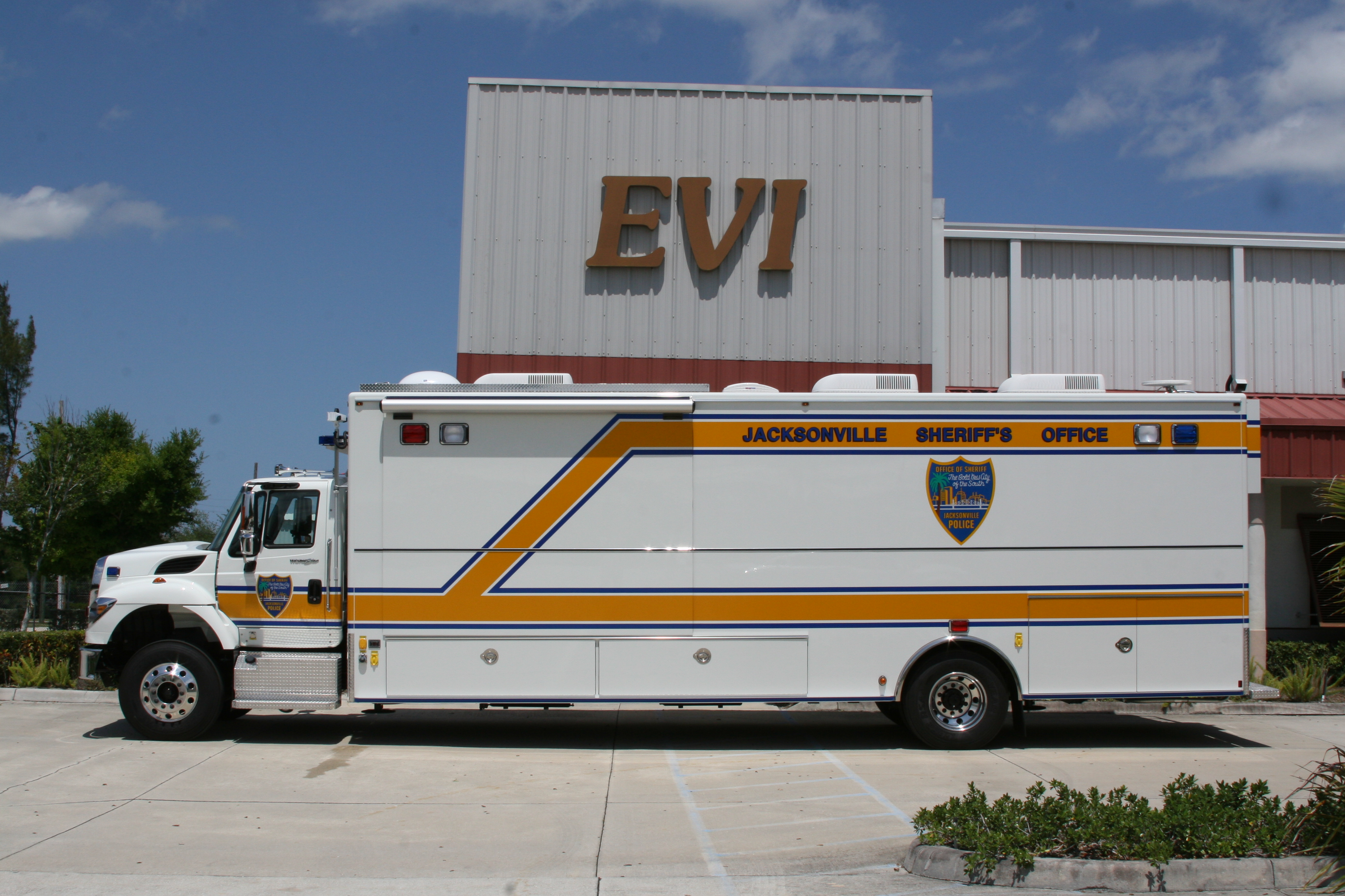 Mobile Command Vehicle - Jacksonville S.O. | EVI