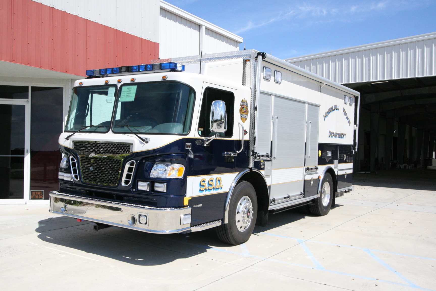 Tactical Command Vehicle - Honolulu Police Dept. | EVI