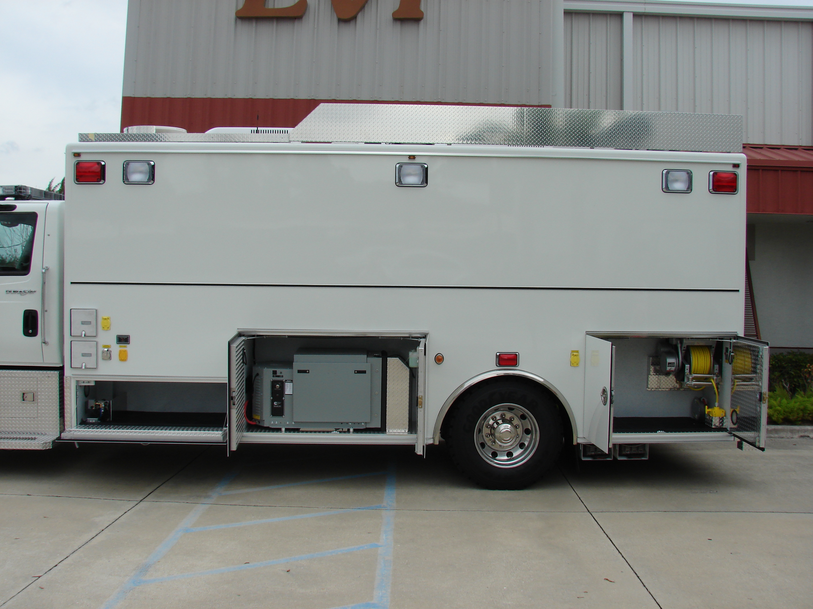 EVI Custom Mobile Command Units|Washington County Region 13 Task Force