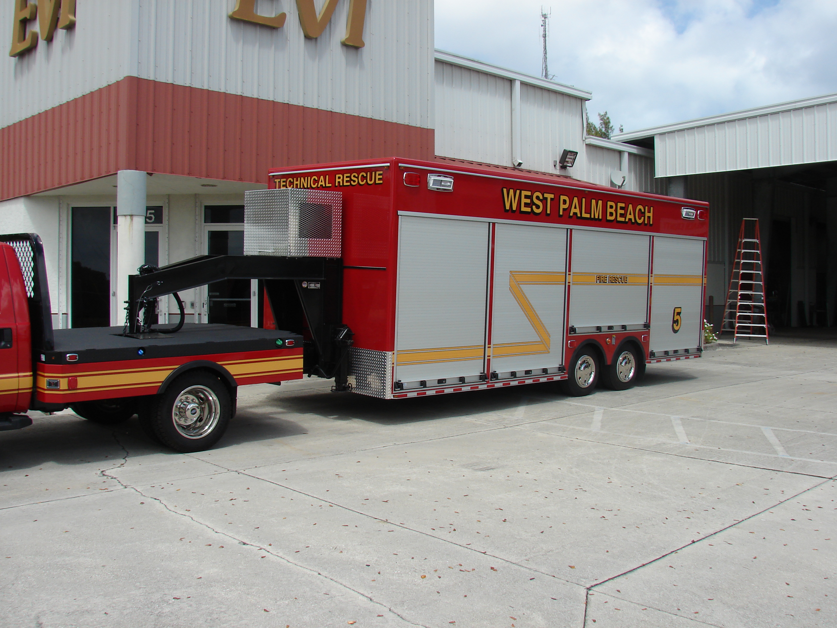 Specialty Vehicles - Fire Rescue | EVI