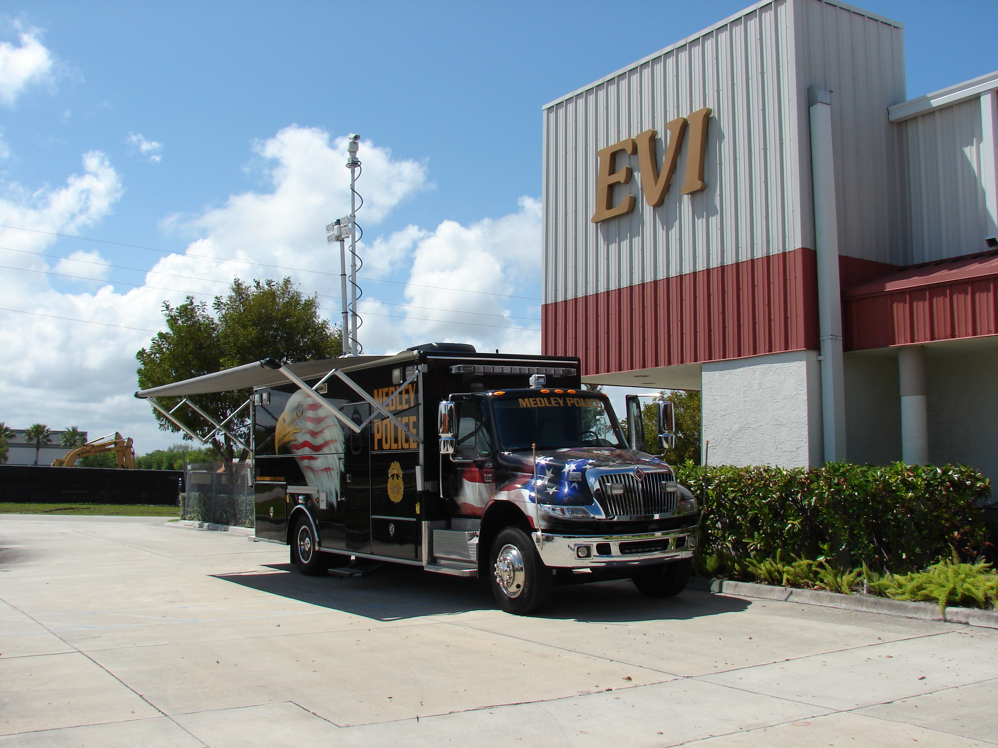 Law Enforcement Command Vehicle - Town of Medley | EVI