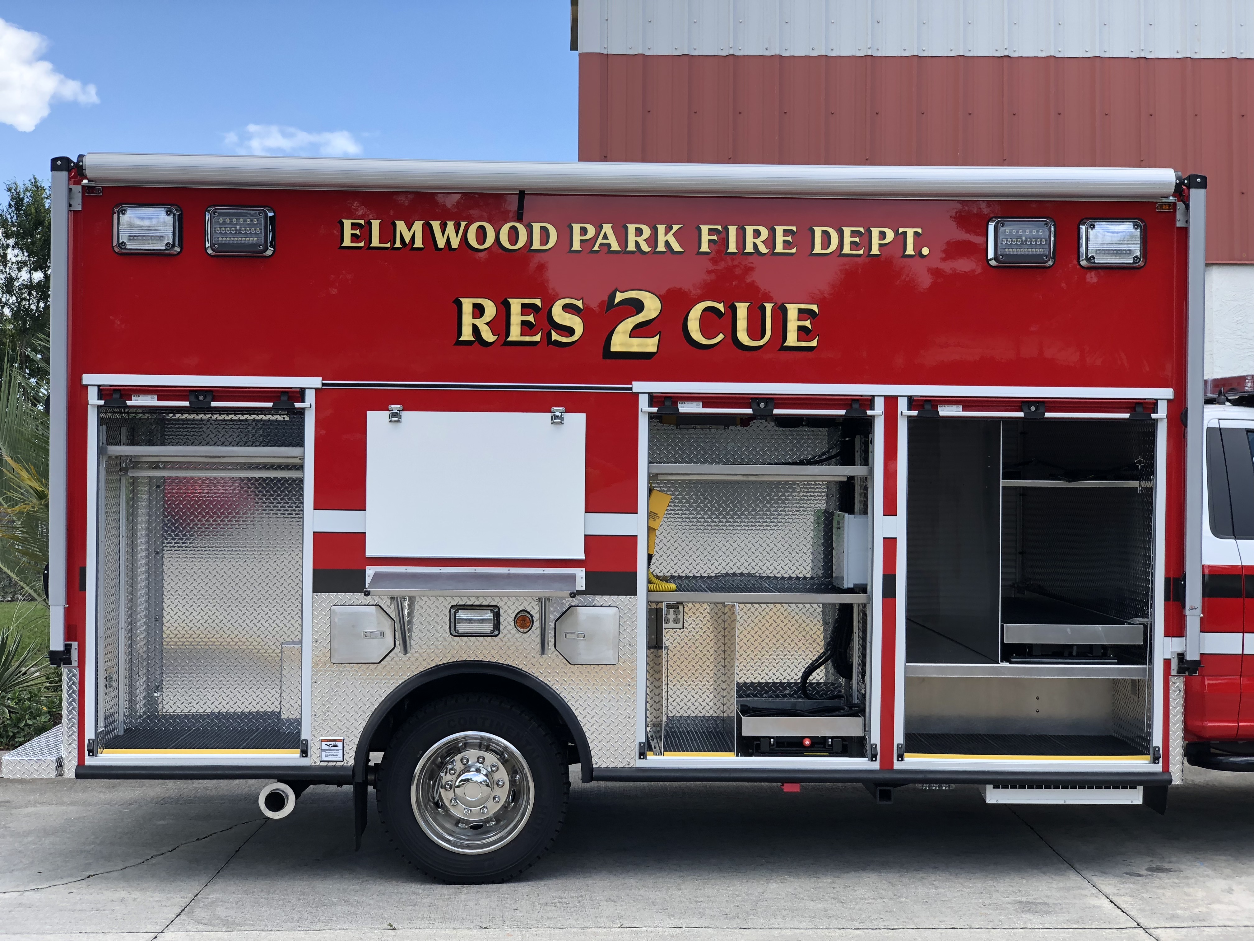 16 Ft. Walk-In Water Rescue Unit - Elmwood Park Fire Dept. | EVI