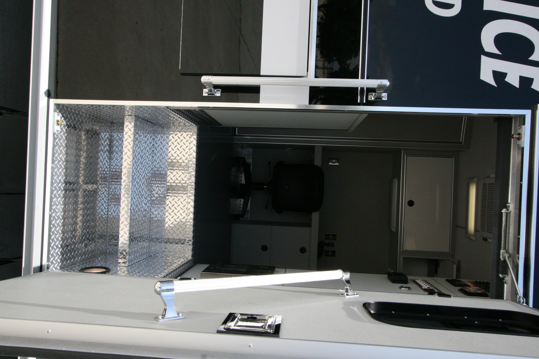 Mobile Command Vehicle - City of Durham Police Deprt.| EVI