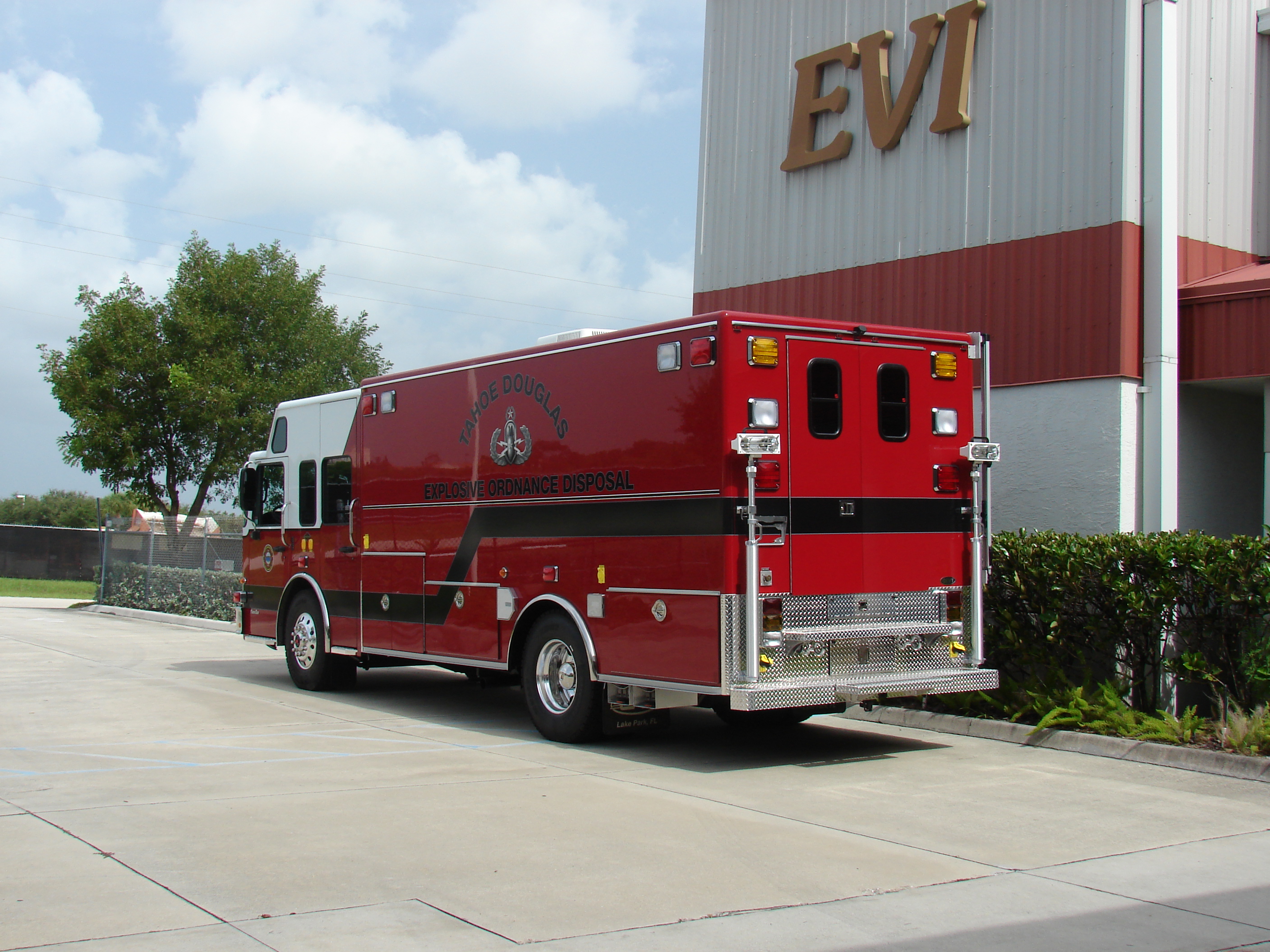 EOD Vehicles - Bomb Squad Trucks -Fire Rescue | EVI