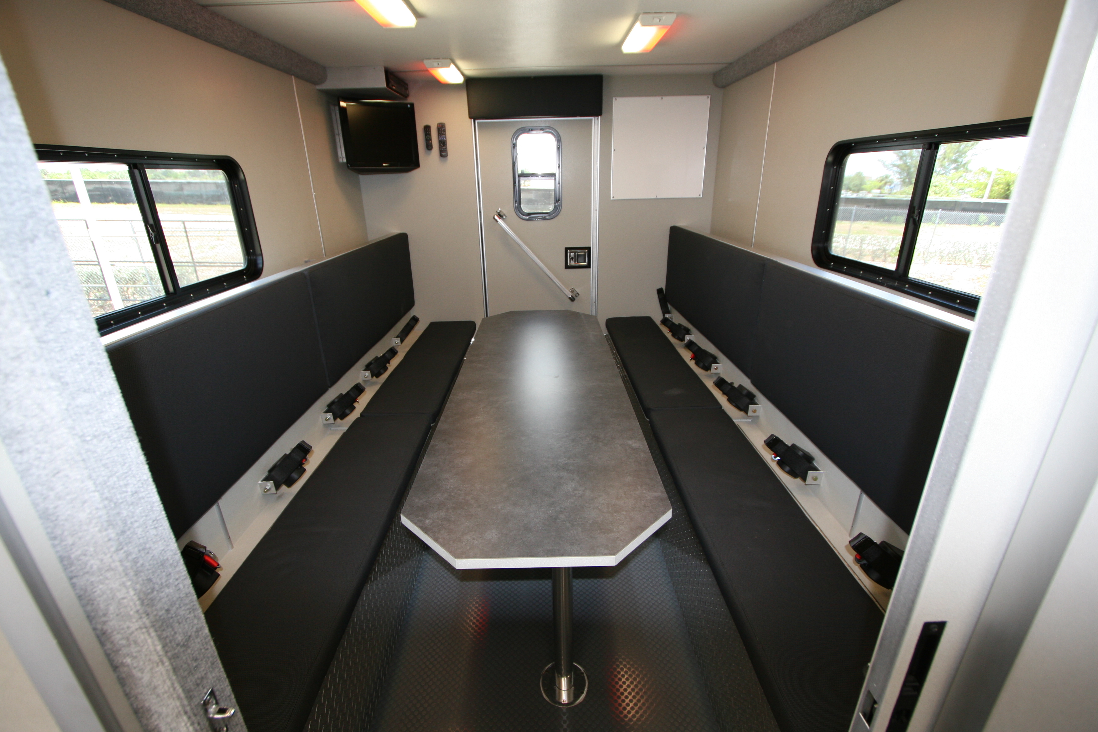 Mobile Command Vehicle - City of Durham Police Deprt.| EVI