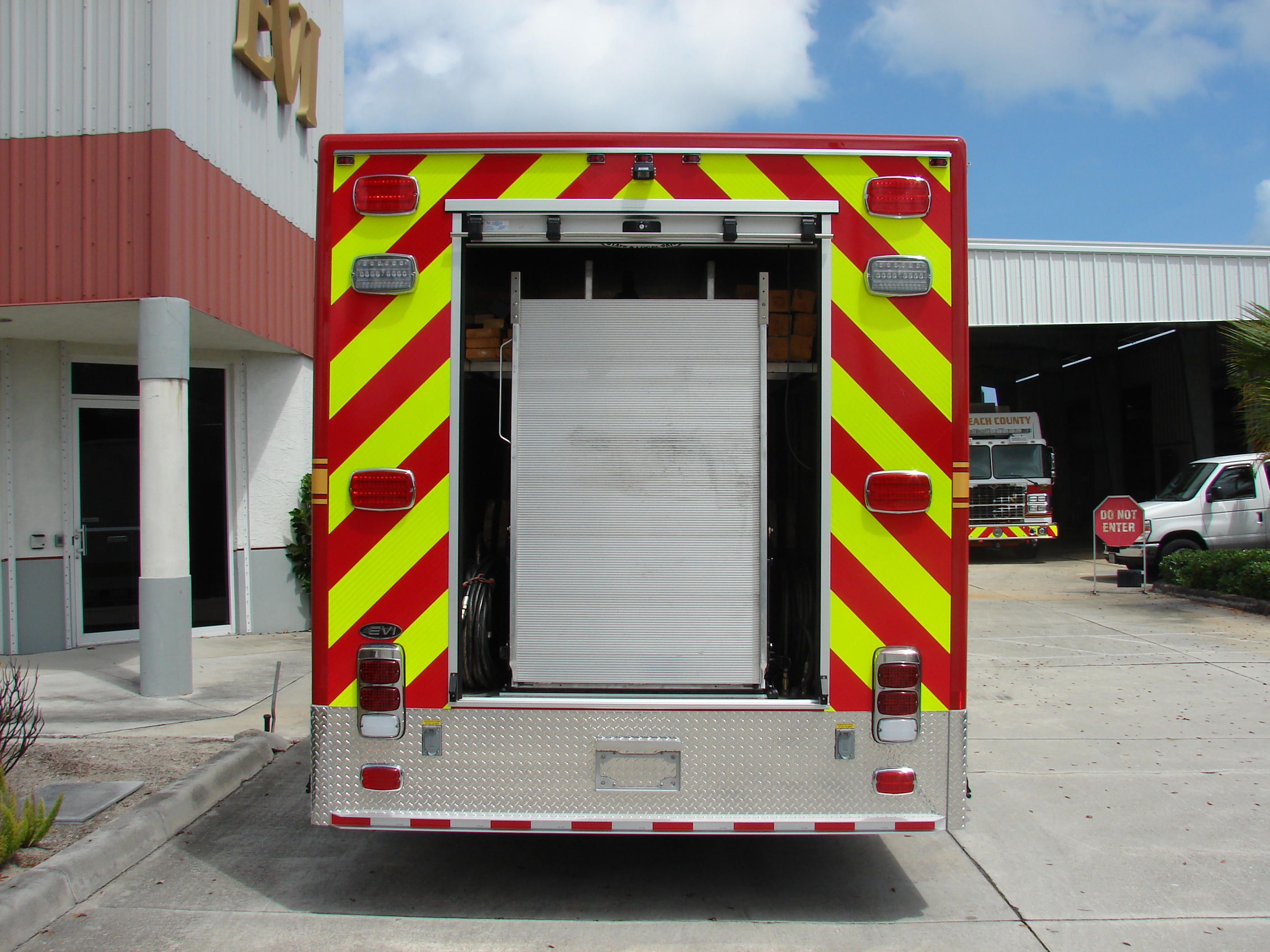 Specialty Vehicles - Fire Rescue | EVI