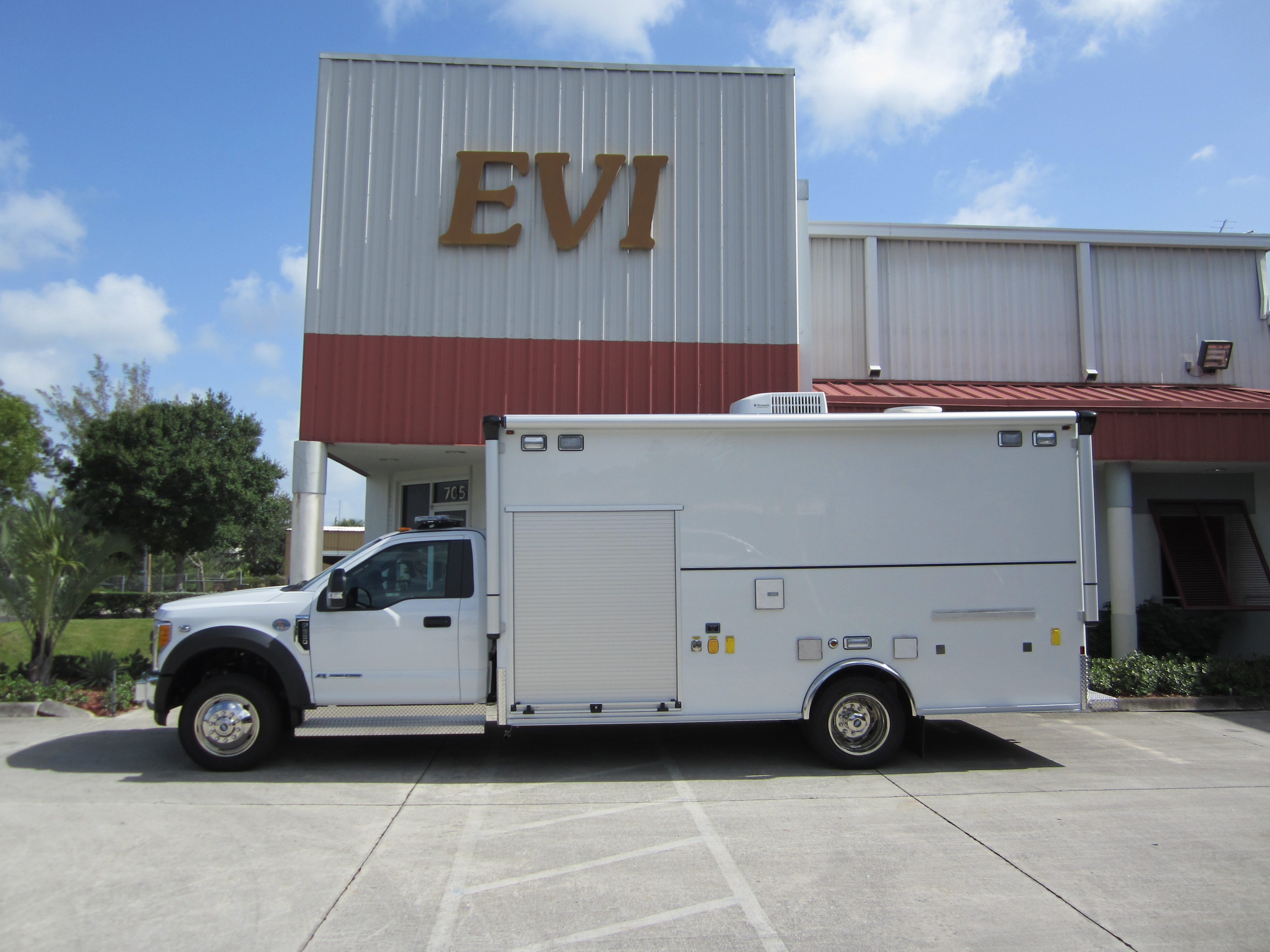 EOD Vehicles - Bomb Squad Units | EVI